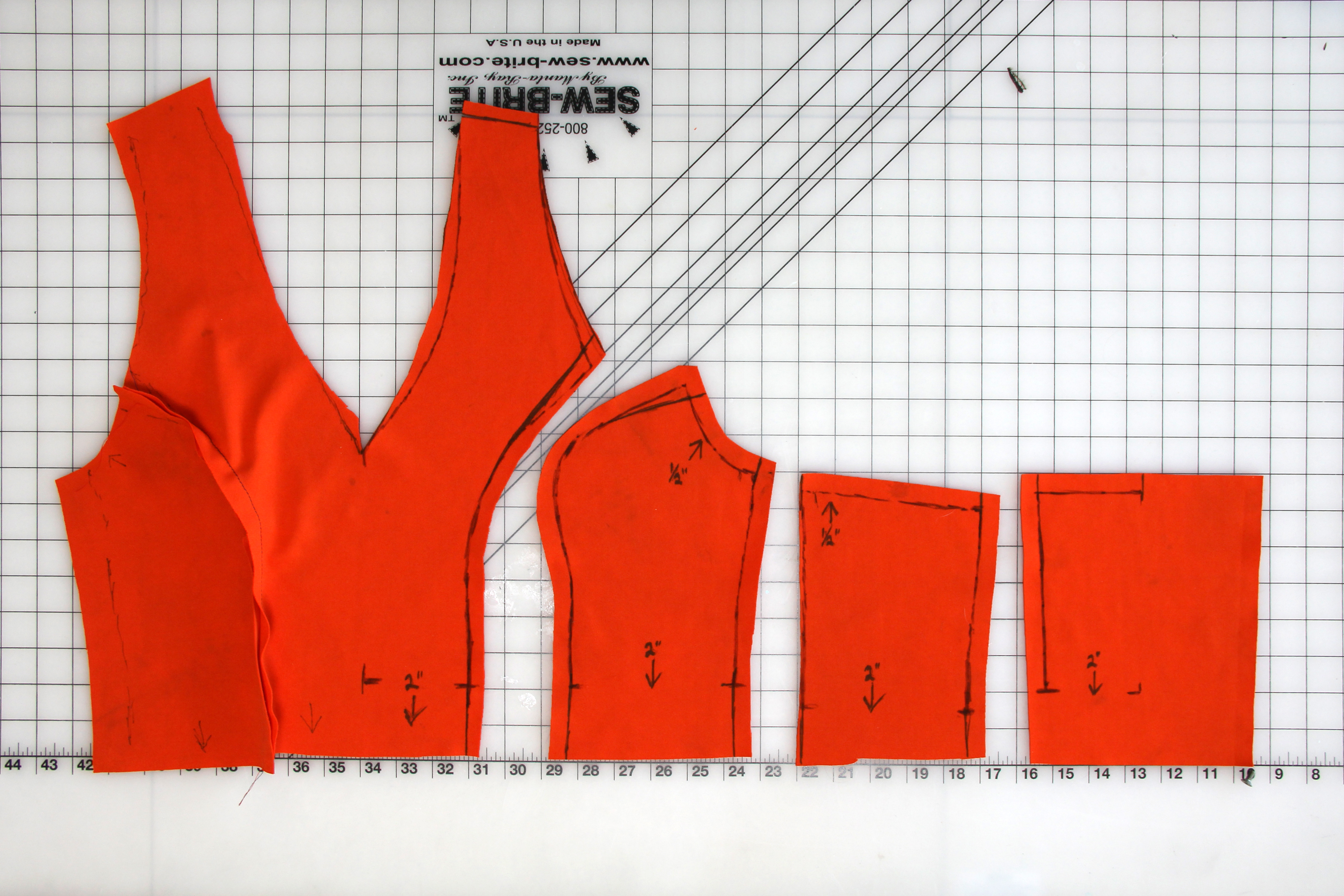 How to Use a Dress Form : 8 Steps (with Pictures) - Instructables