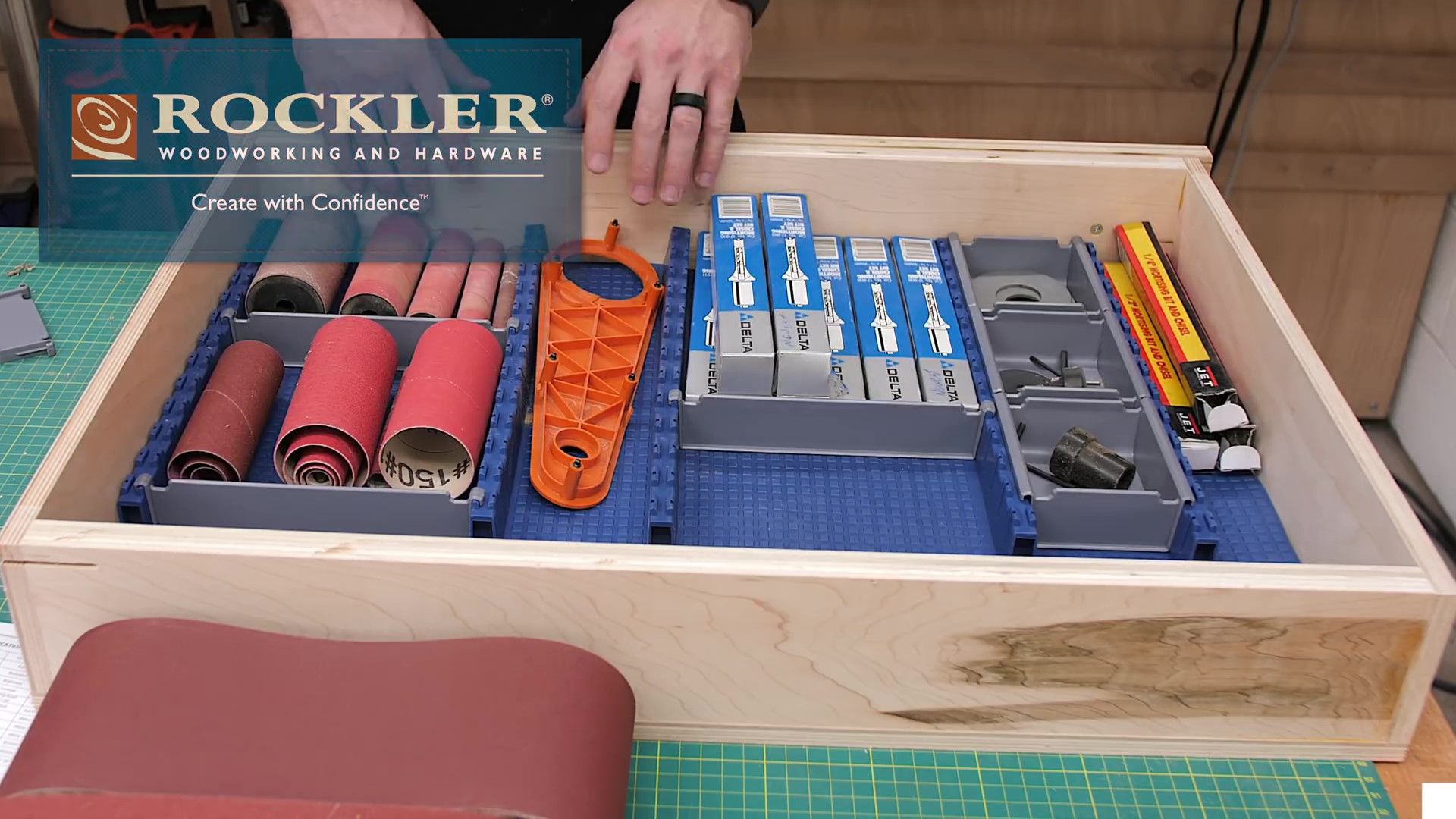 How to Build a DIY Flip Top Tool Stand Workstation // Woodworking Shop ...