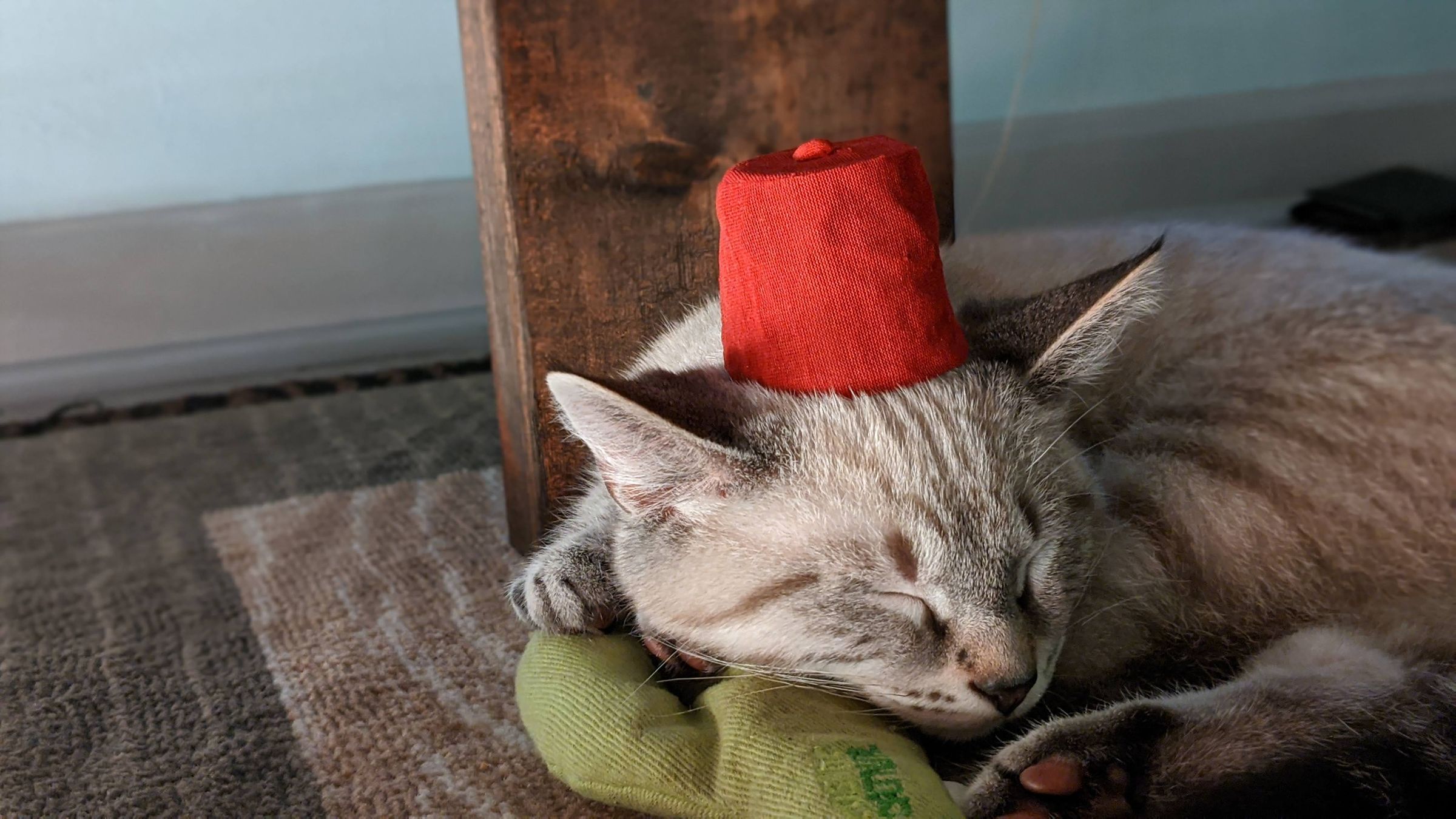 Tiny Hats : 18 Steps (with Pictures) - Instructables