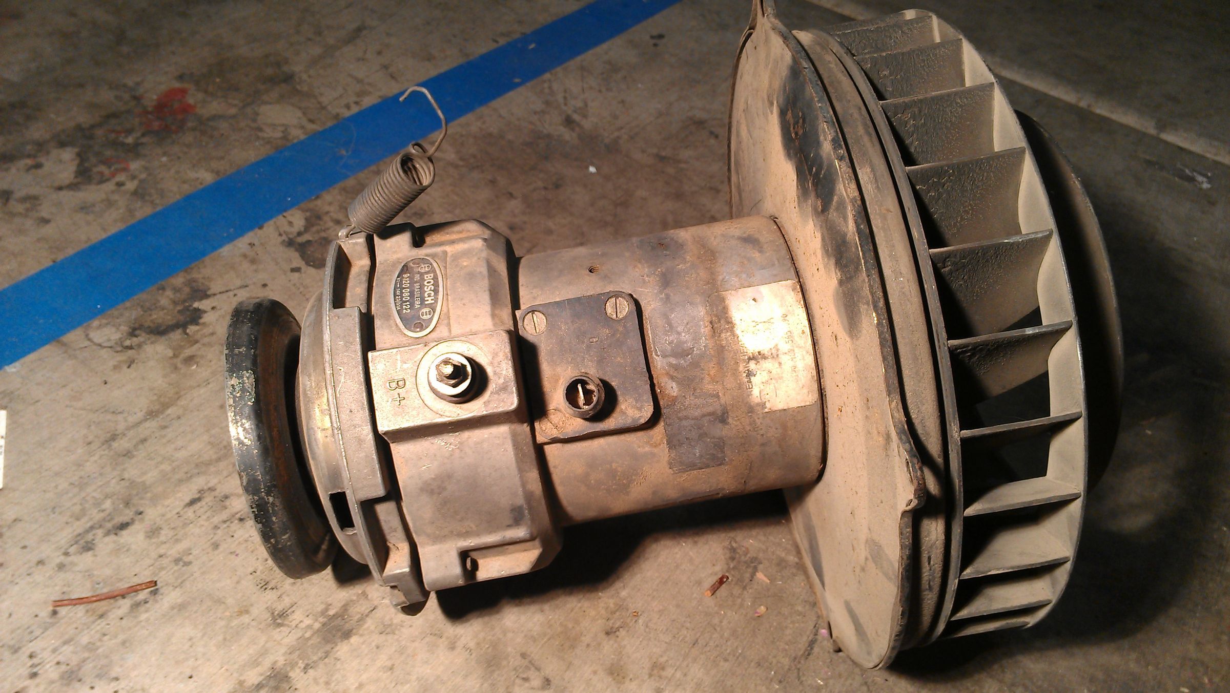 Alternator Replacement - Volkswagen Upright (Type I) Motor : 7 Steps ...