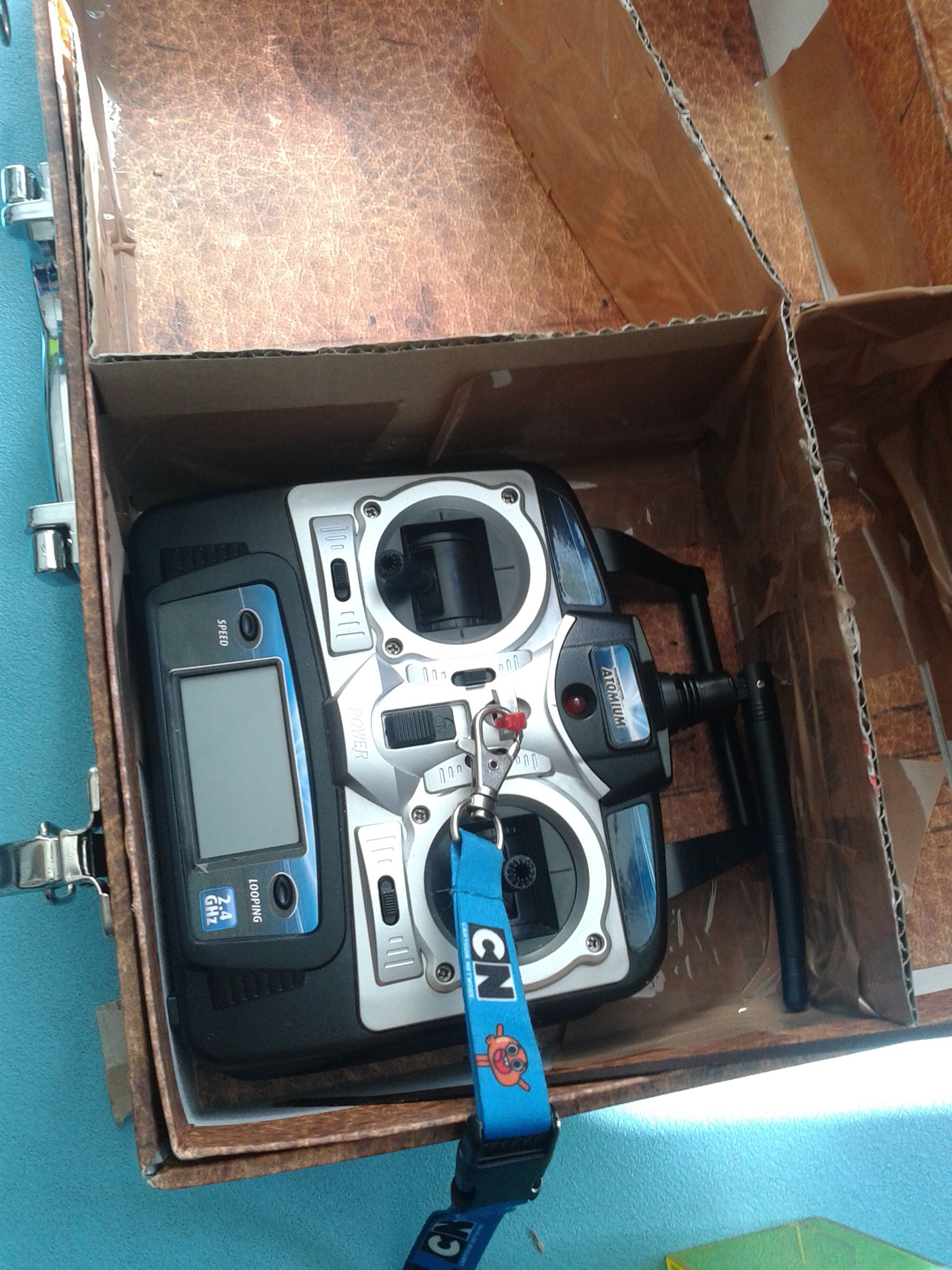 Rc Suitcase/ Travel Case Cheap : 4 Steps - Instructables