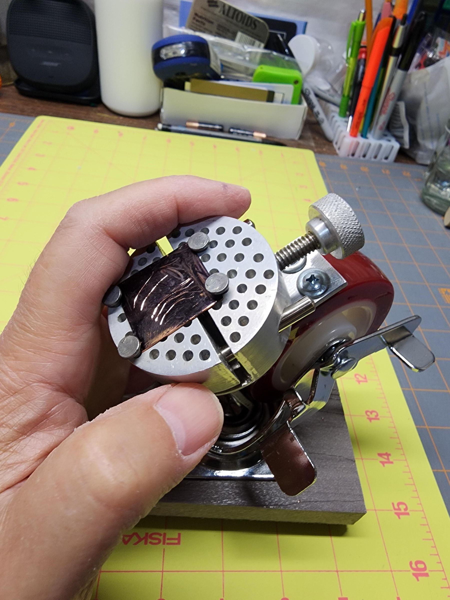 Engraving Vise, Mini Swivel - Using a Locking Caster : 11 Steps ...