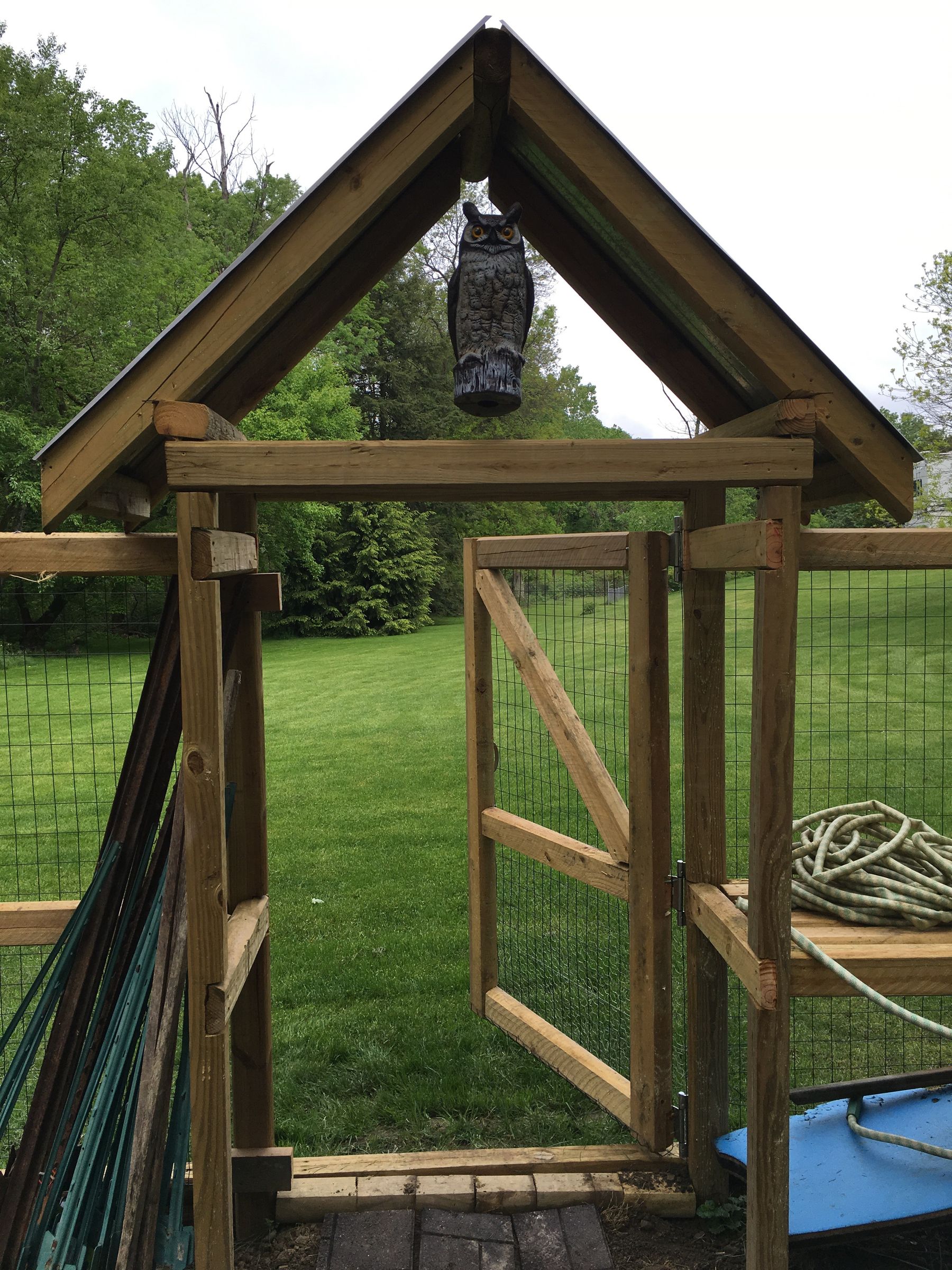 Self Watering Garden Enclosure : 14 Steps (with Pictures) - Instructables