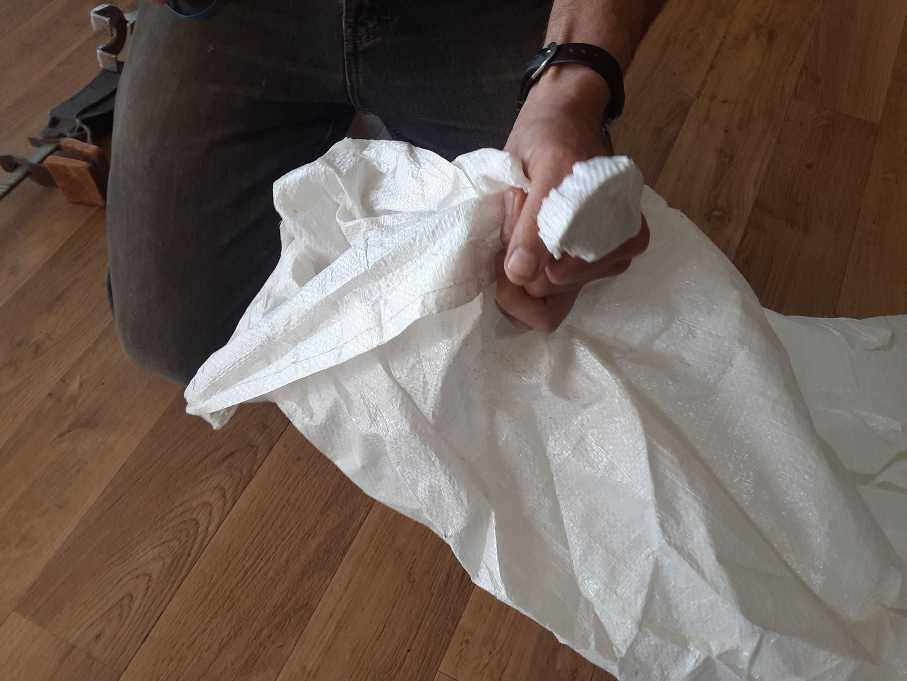 Bagging Grip Aid Assistive Technology : 3 Steps - Instructables
