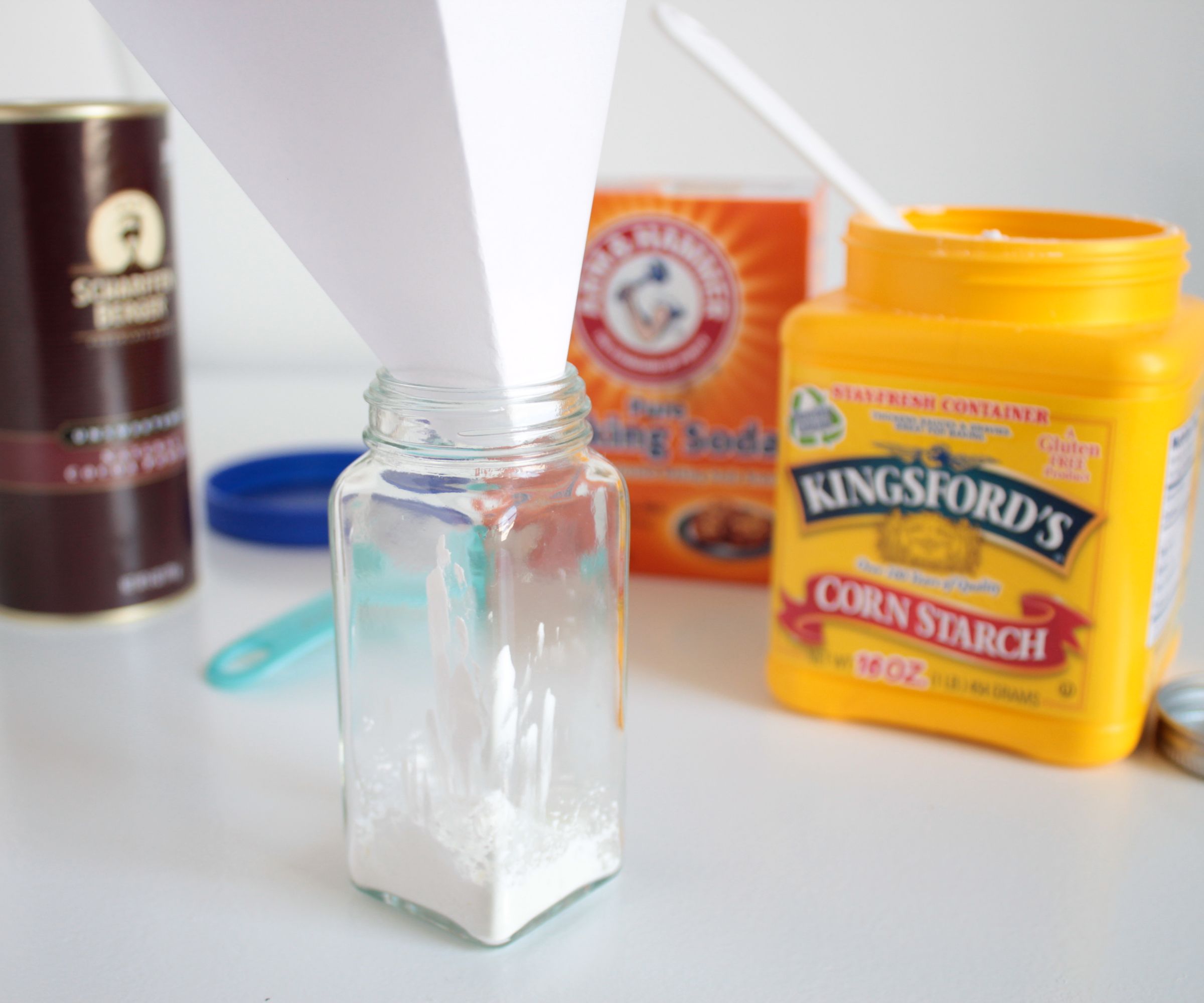 Homemade Dry Shampoo : 4 Steps (with Pictures) - Instructables