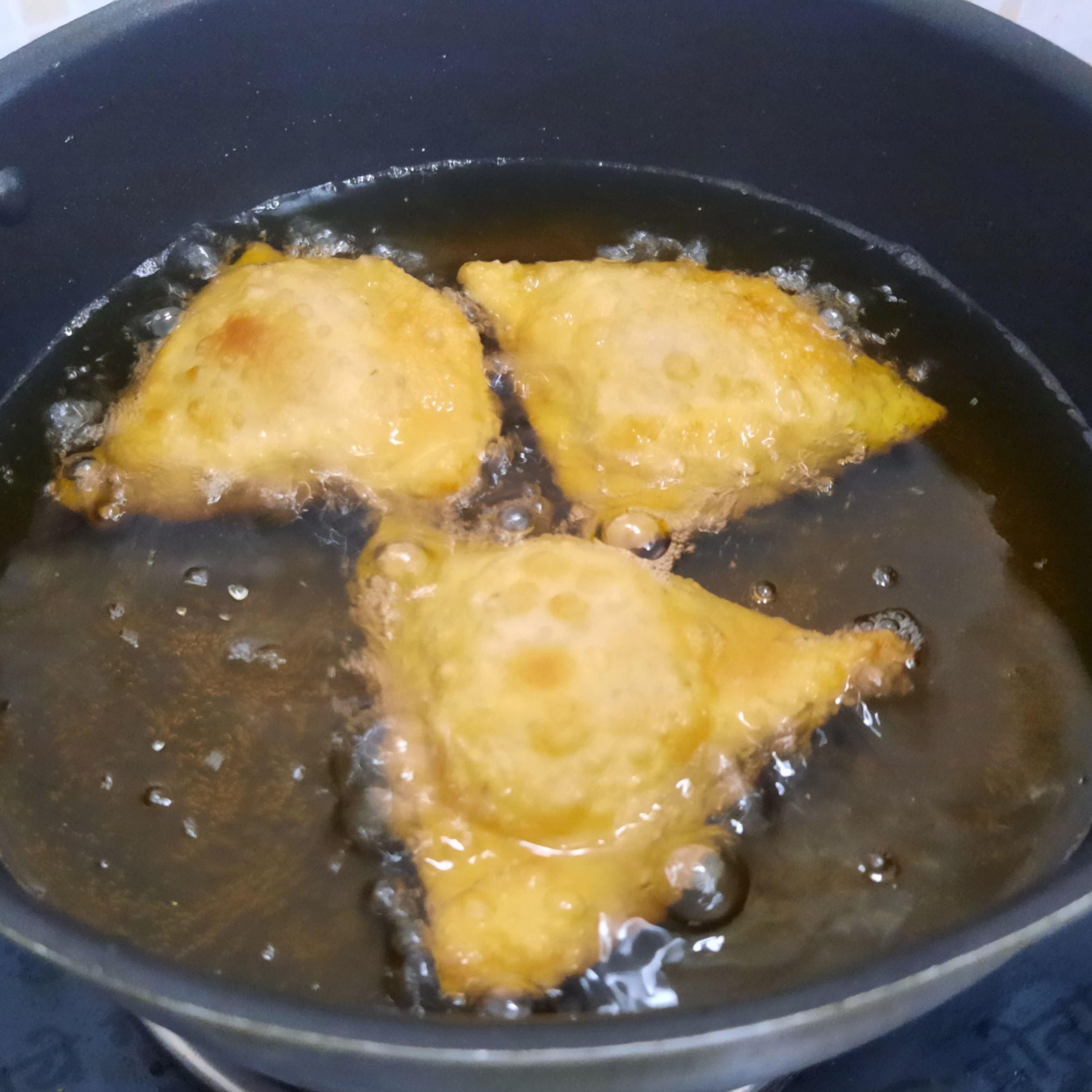Chole Samosa Chat - the Roshni Way! : 23 Steps (with Pictures ...