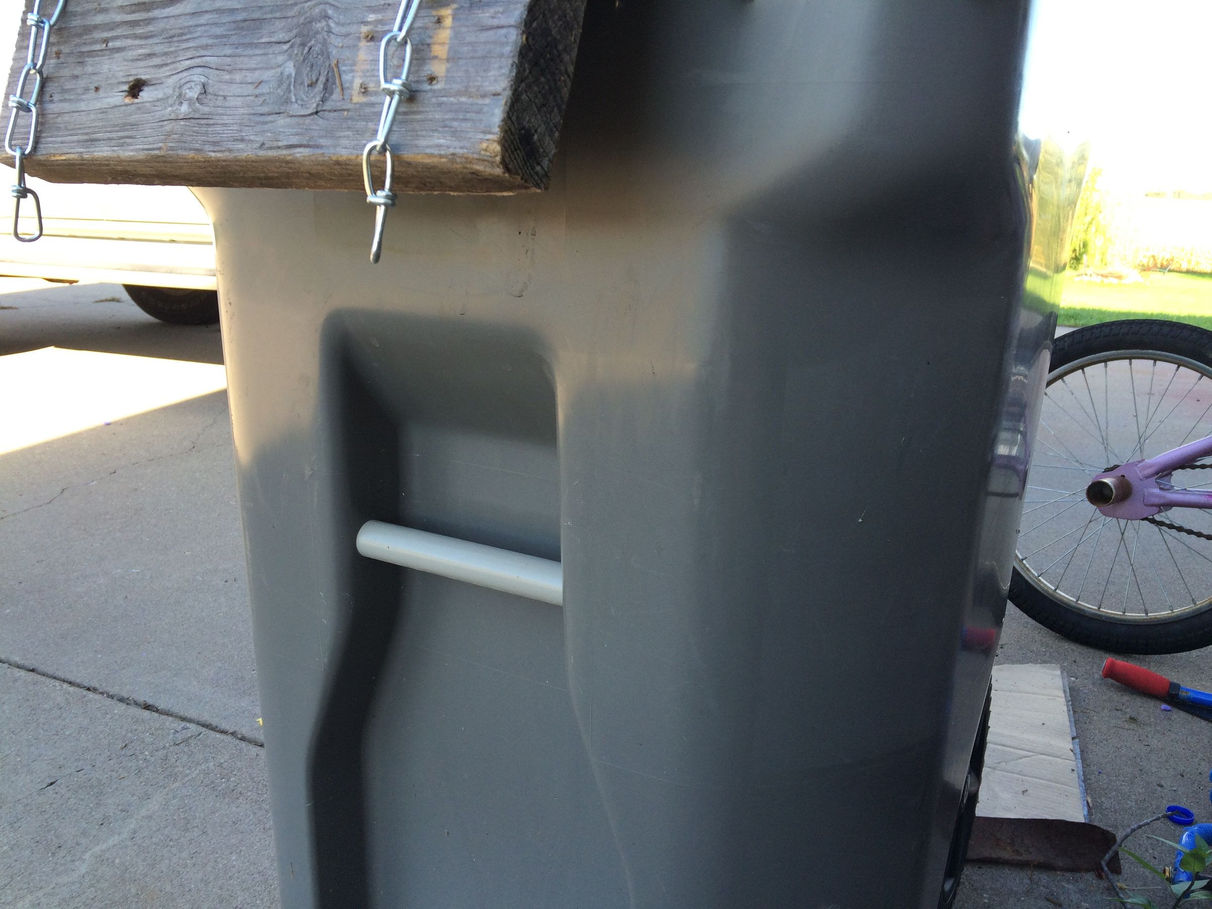 Wind Proof Your Trash Can : 3 Steps - Instructables