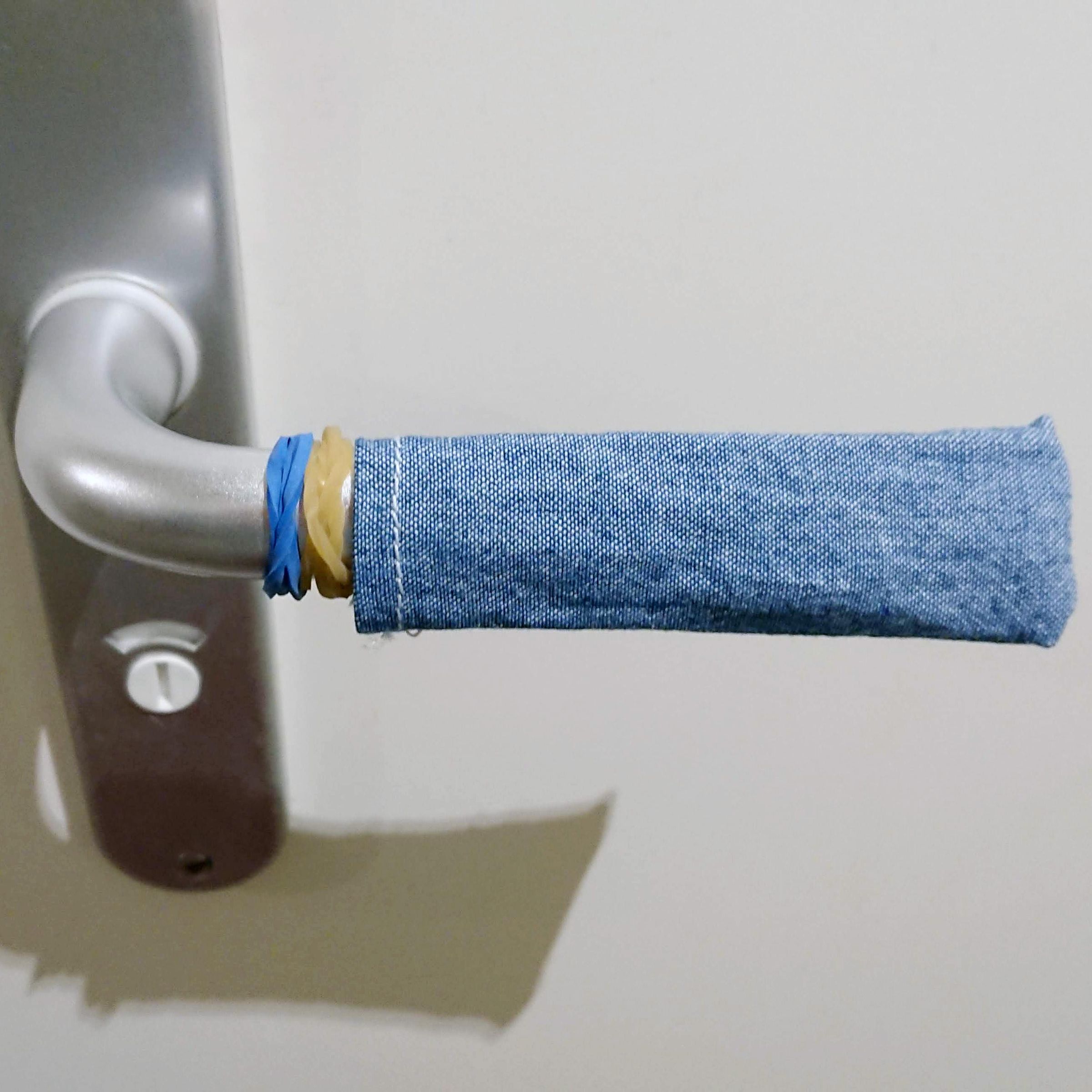 Easy Fabric Door Handle Cover : 6 Steps (with Pictures) - Instructables