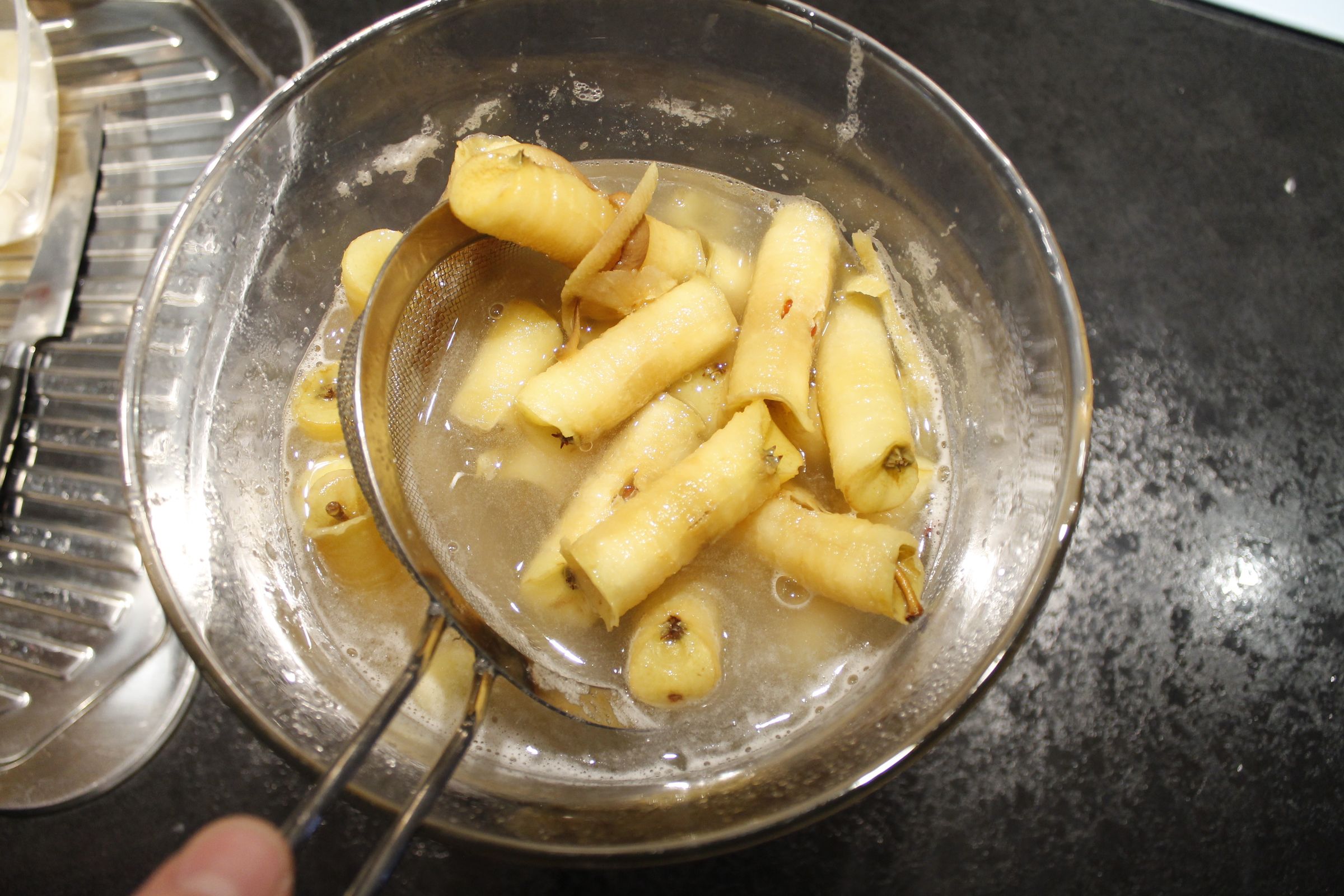 Home Made Apple Core Wine : 9 Steps (with Pictures) - Instructables