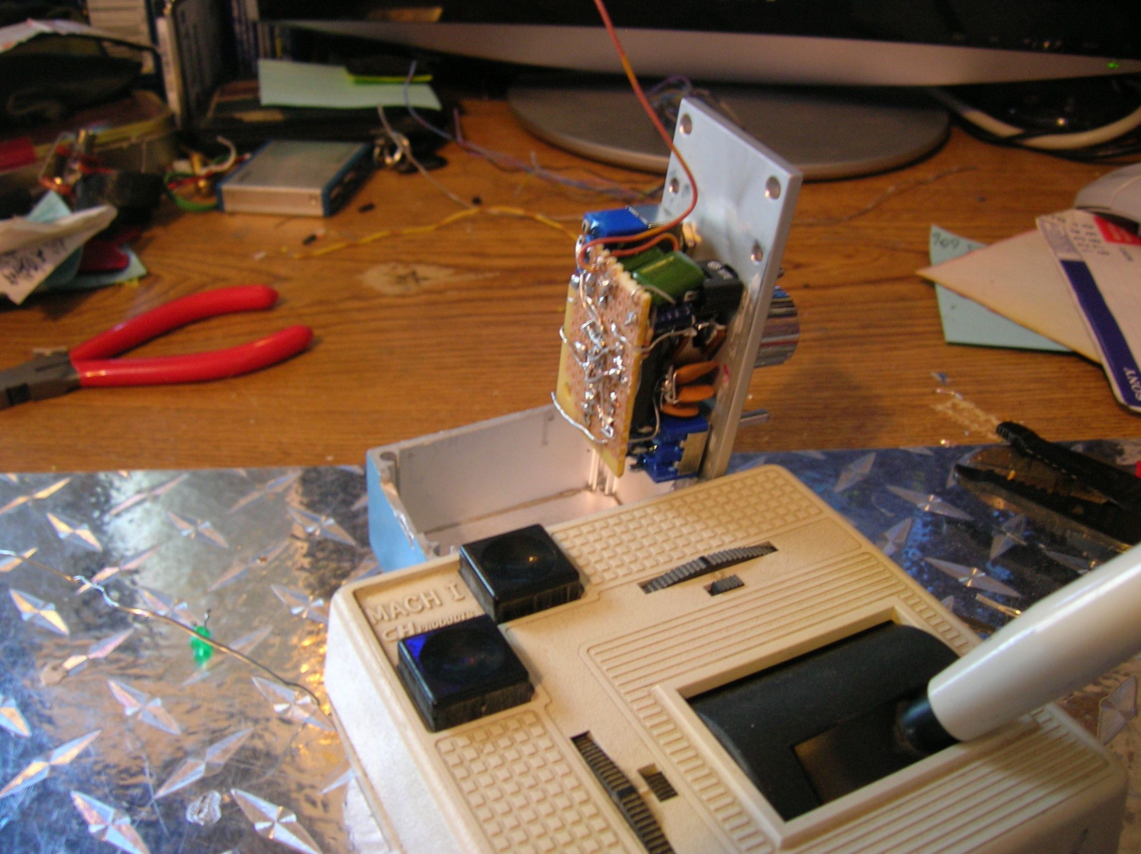 Joystick-Synth Based on the Atari Punk Console : 4 Steps - Instructables