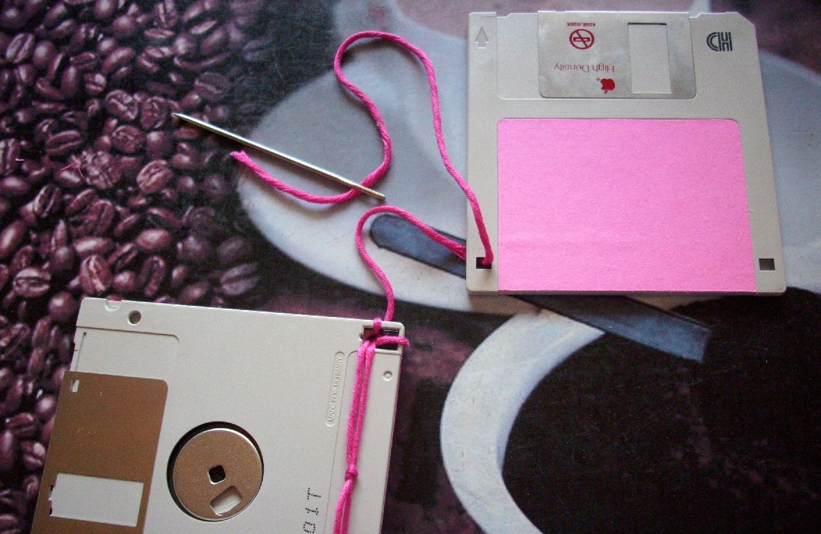 Notebook From Old Floppy Disks : 9 Steps (with Pictures) - Instructables
