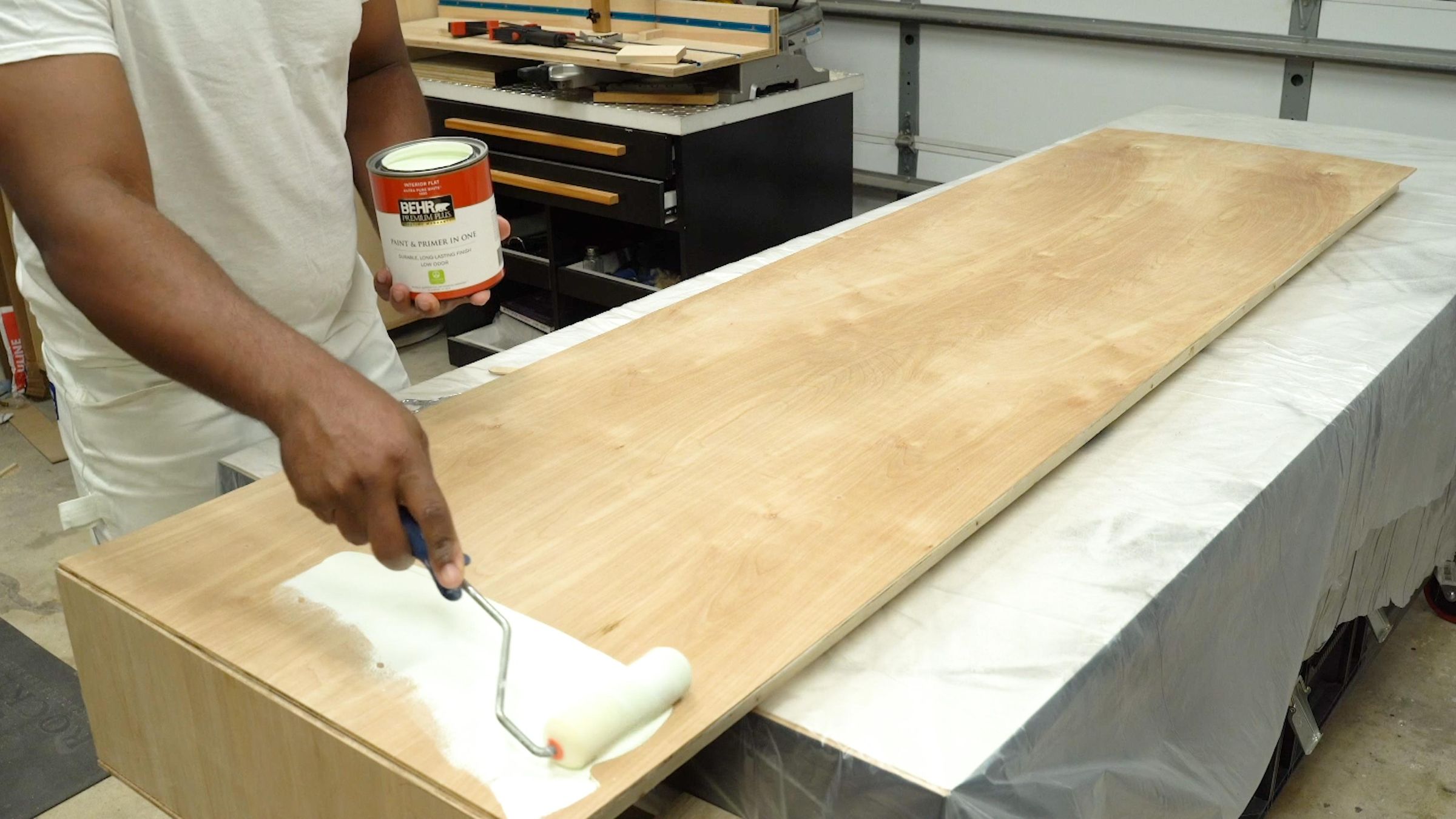 How to Build a Portable Pallet Wall : 10 Steps (with Pictures ...