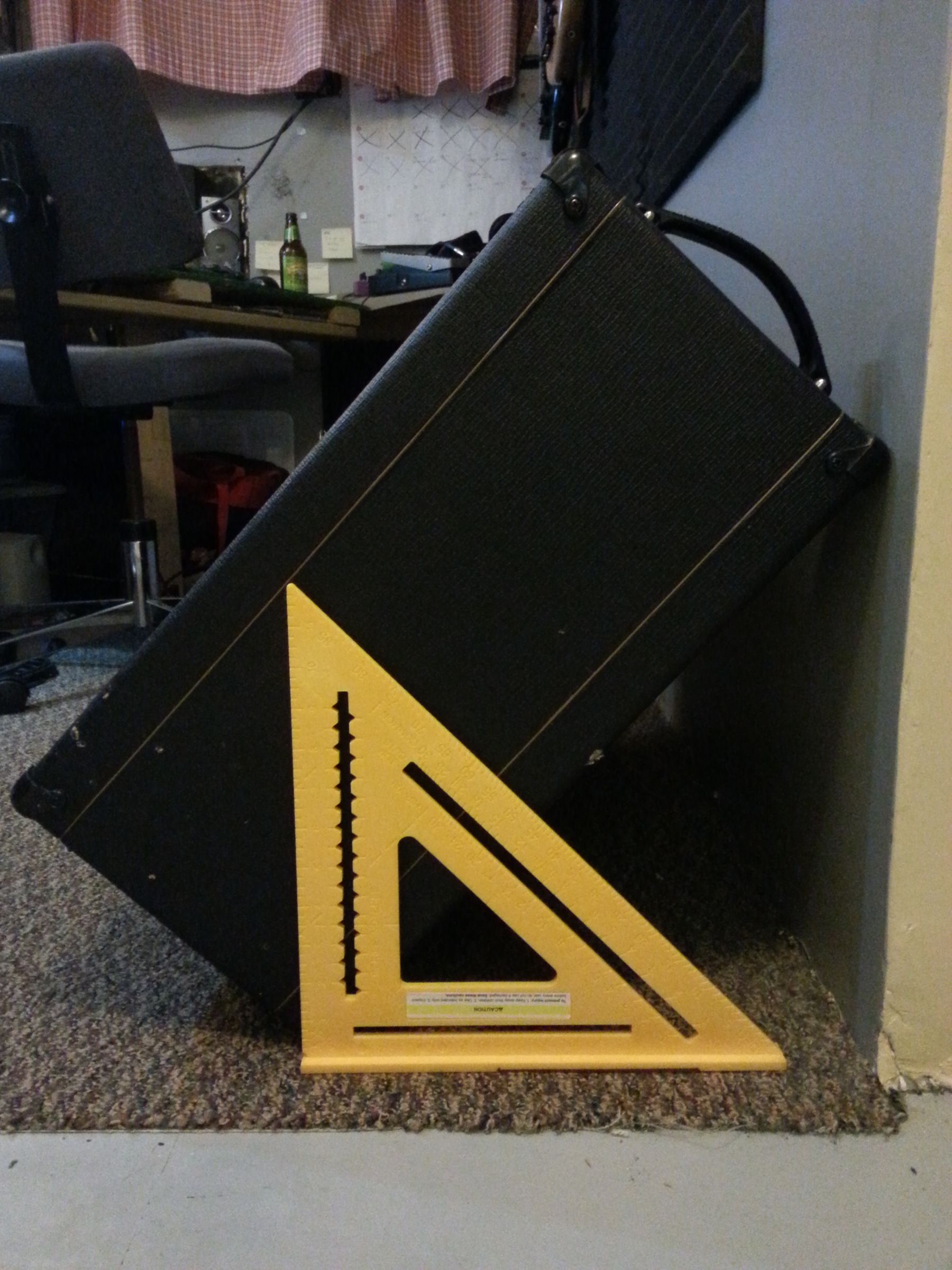 Portable Guitar Amp Stand : 6 Steps - Instructables