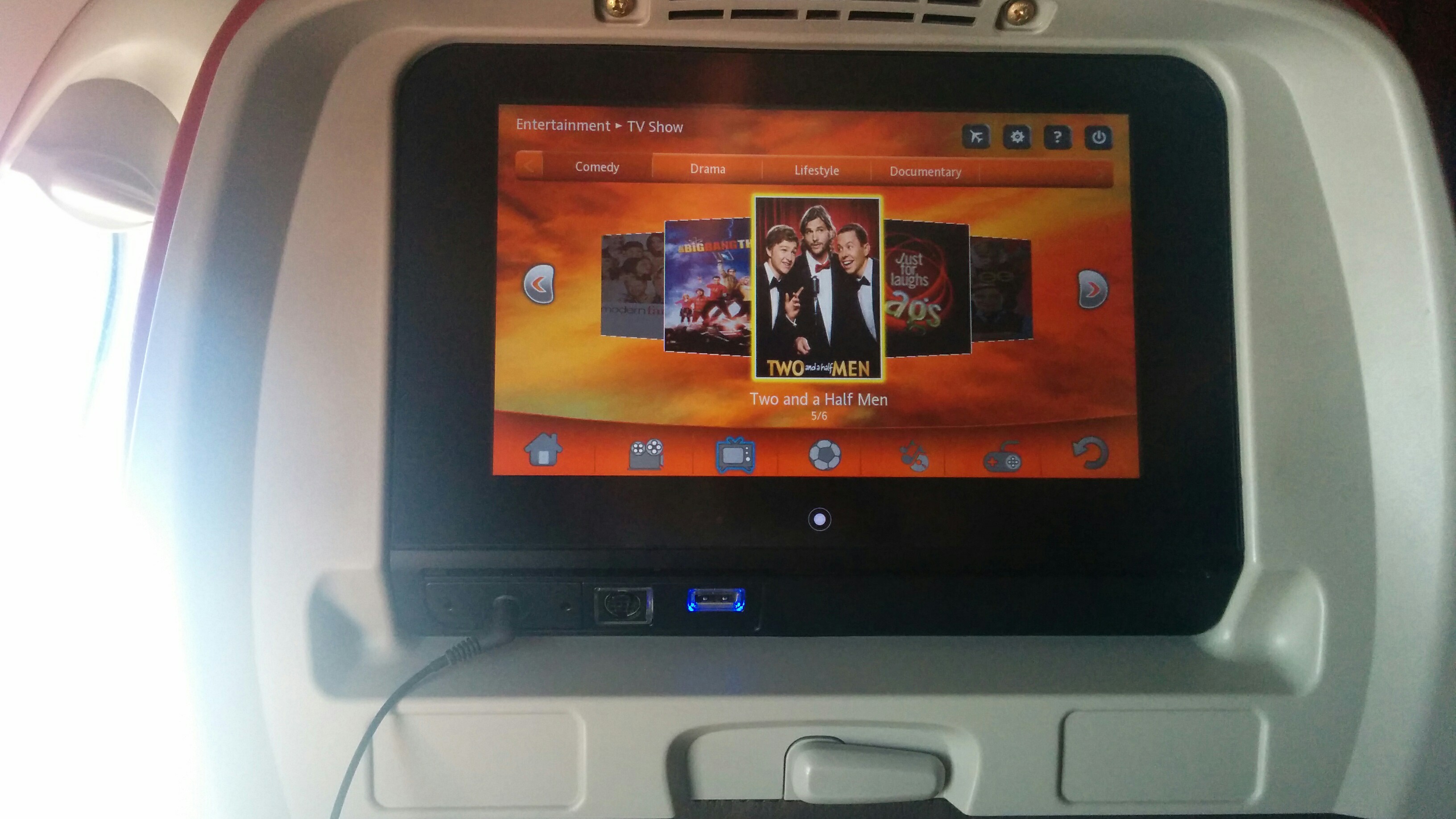 DIY Phone Stand - Made on Board Flight : 7 Steps (with Pictures ...