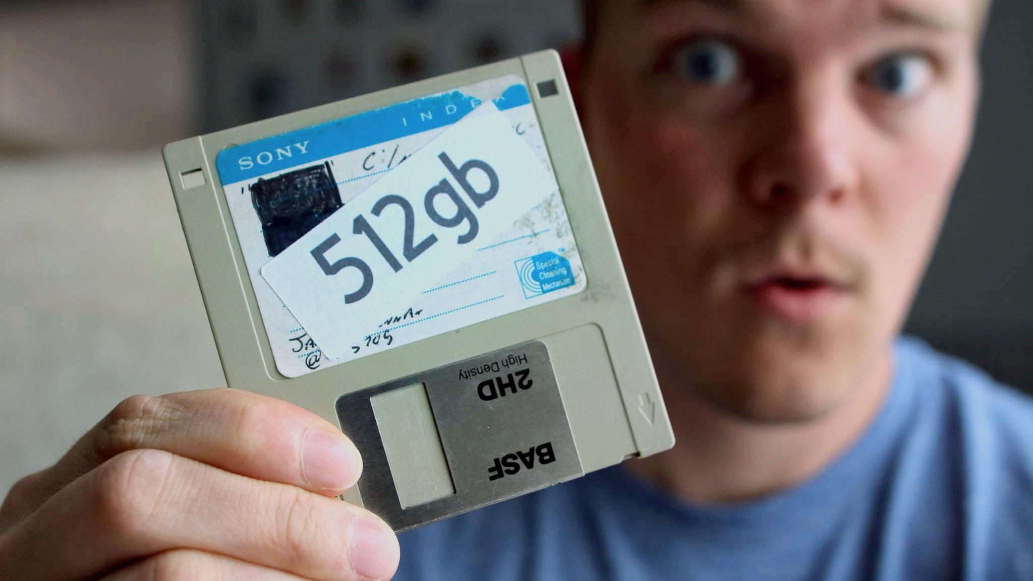 The 512GB Floppy Disk - Micro SD Storage : 7 Steps (with Pictures ...