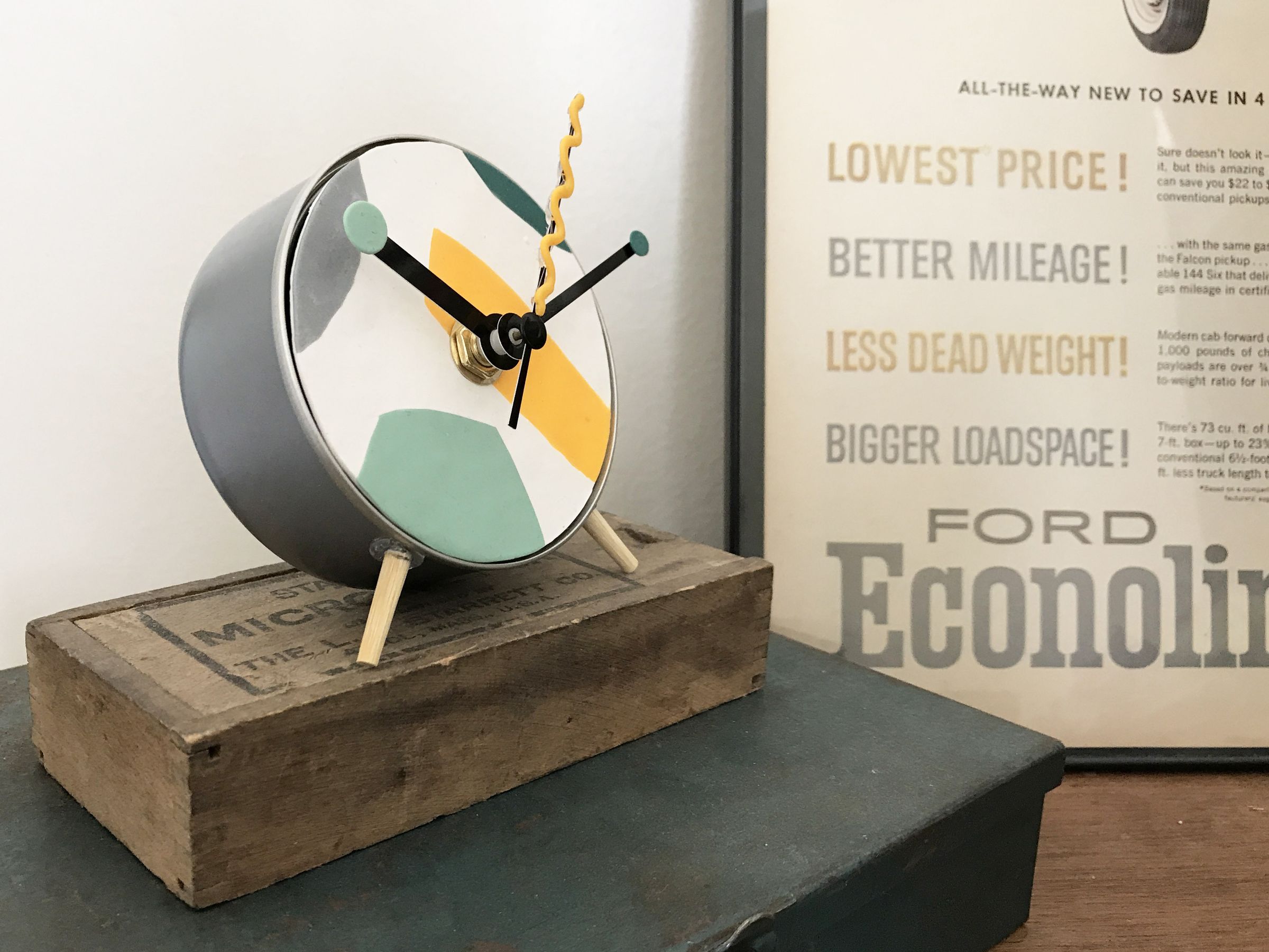 Funky Modern Tuna Can Clock : 10 Steps (with Pictures) - Instructables