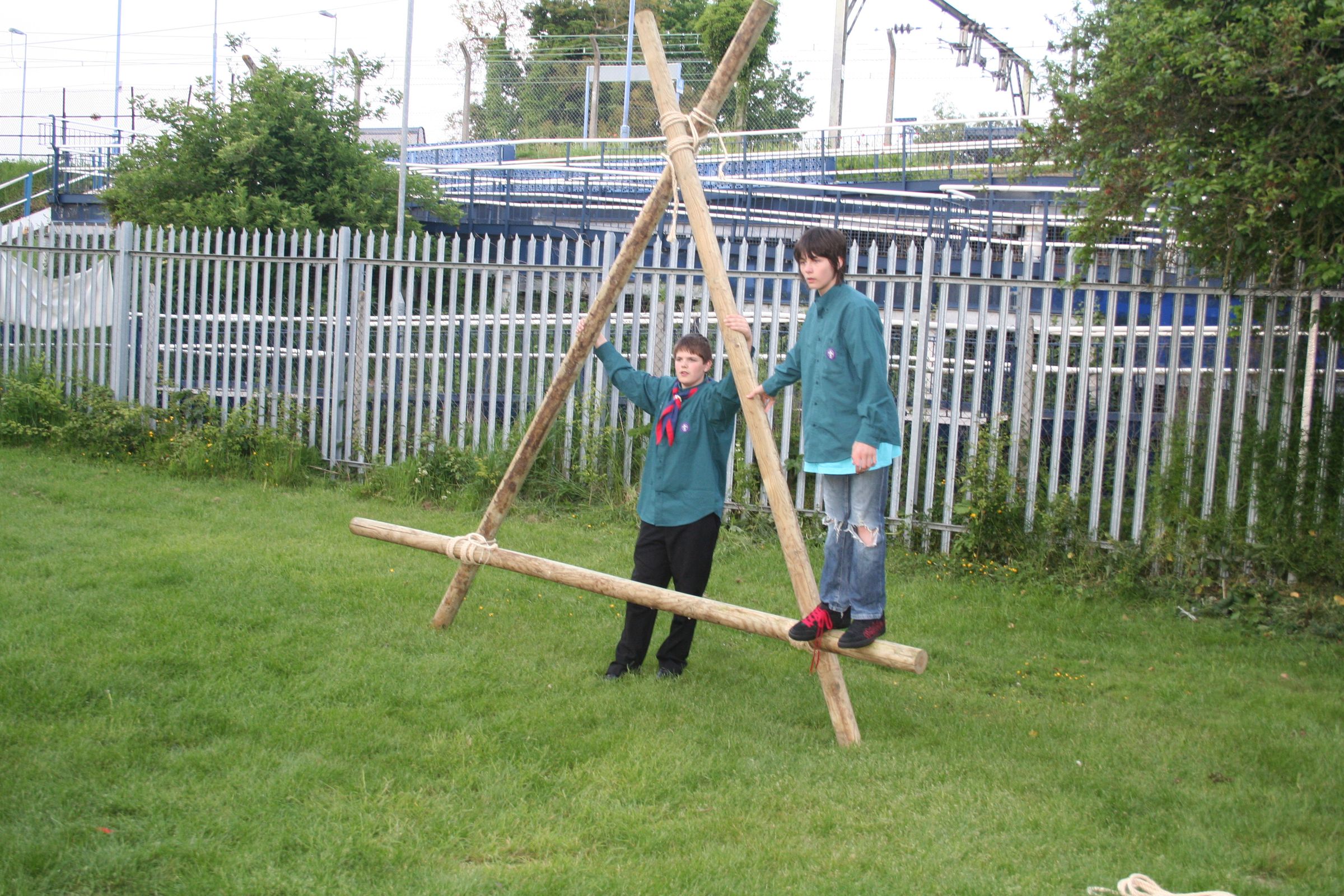 Simple Pioneering - Build a Swing From Wood Poles! : 5 Steps (with ...