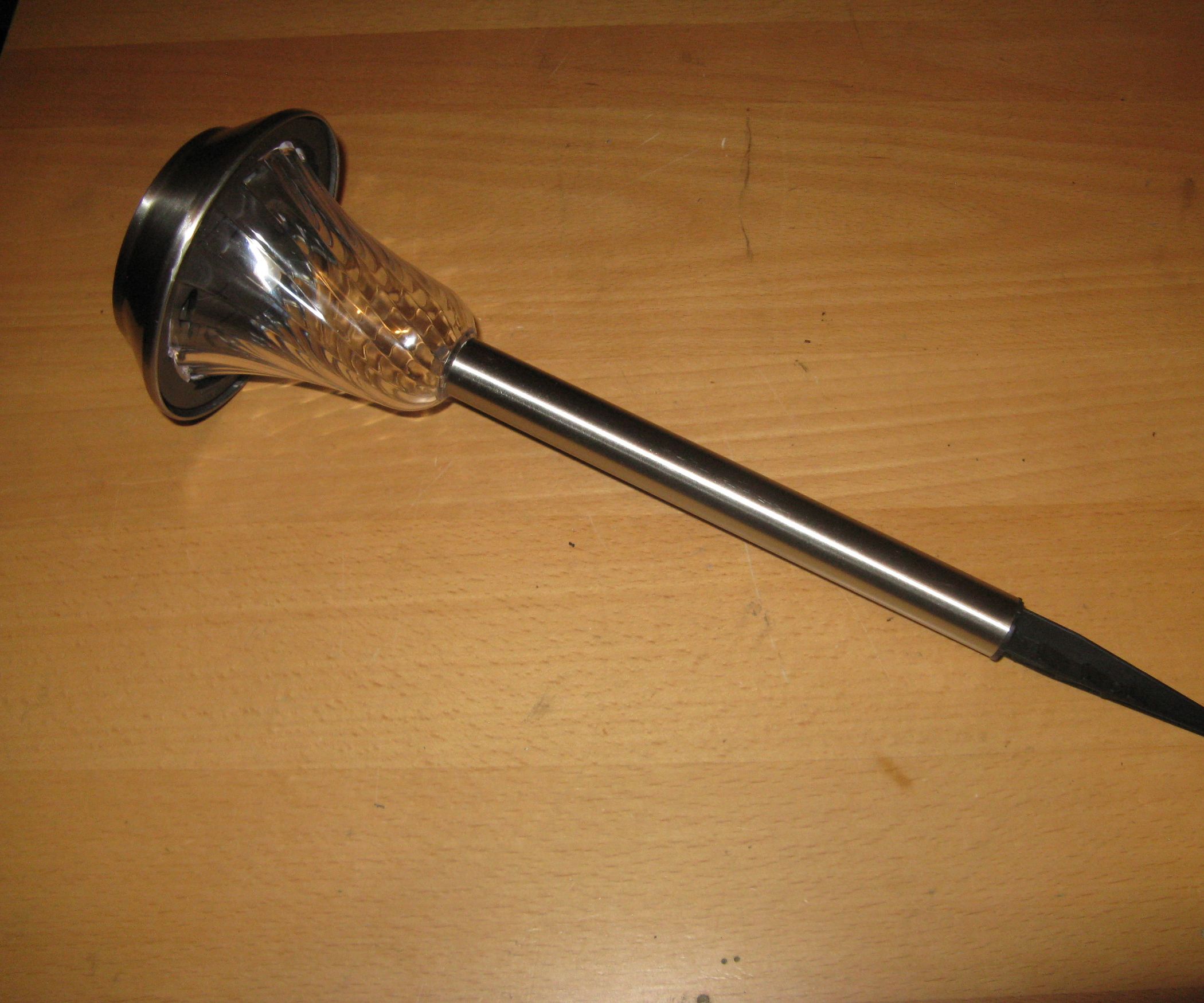 Up Cycling a Solar Garden Light to a RBG : 7 Steps (with Pictures ...