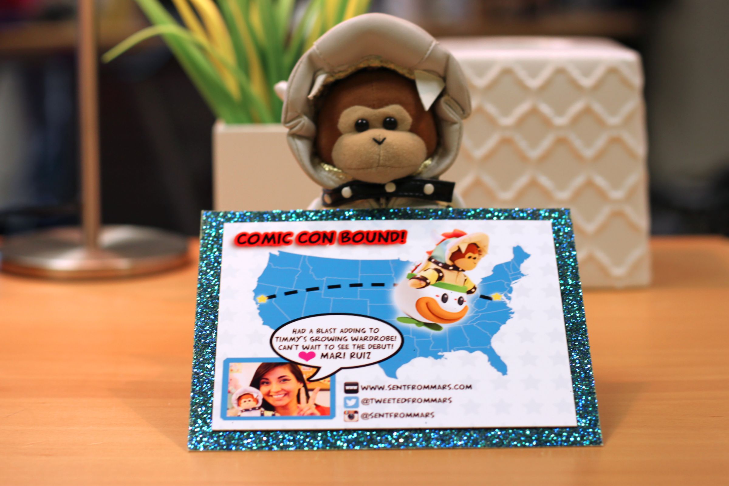 Hellboy Comic Con Costume (For Timmy the ThinkGeek Monkey) : 8 Steps ...