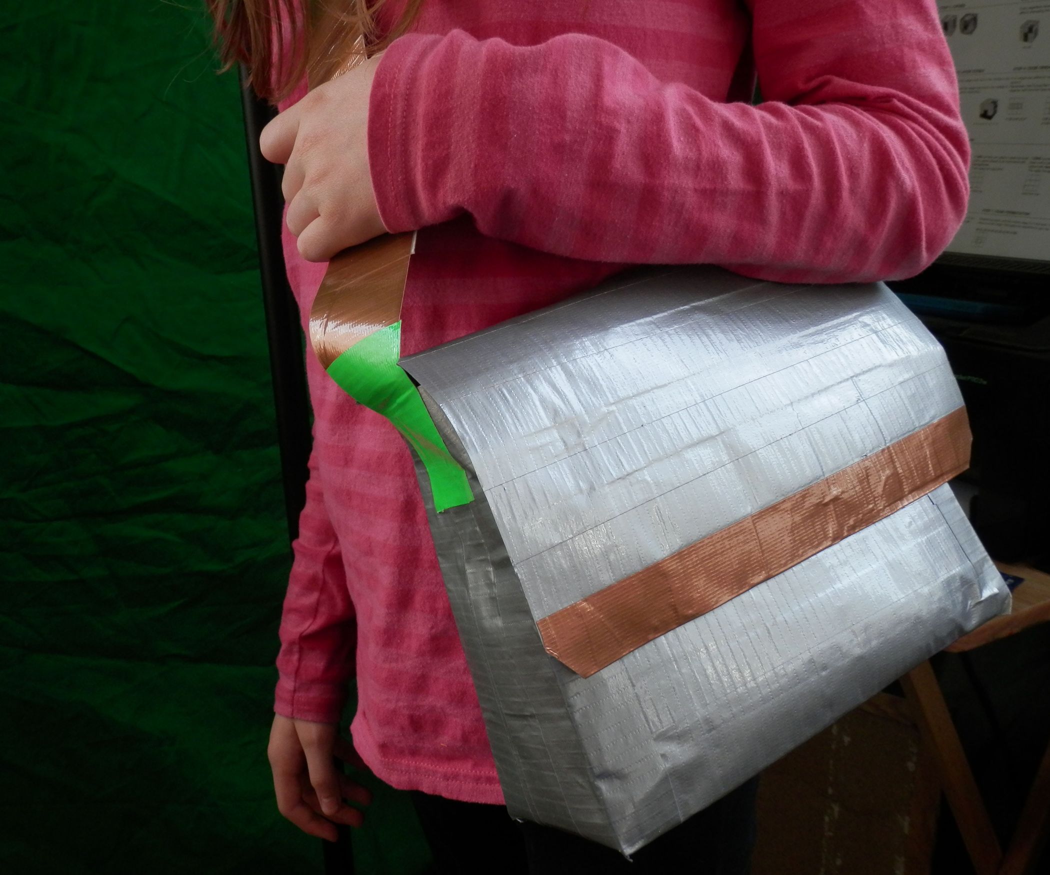Duct Tape Utility Bag : 10 Steps (with Pictures) - Instructables