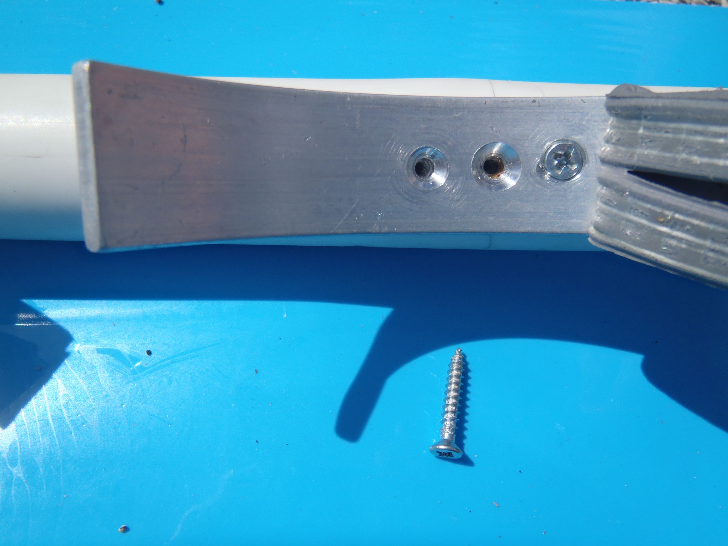 6 Player Paintball Gun and Mask Rack : 8 Steps - Instructables