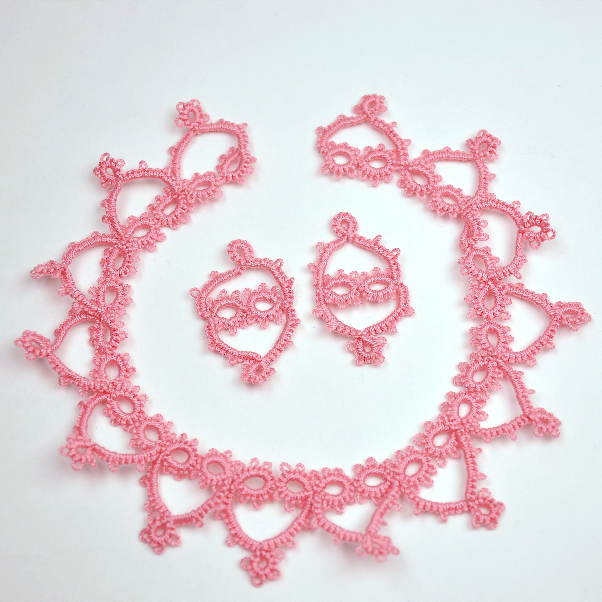 Tatted Princess Necklace and Earring Set : 4 Steps (with Pictures ...