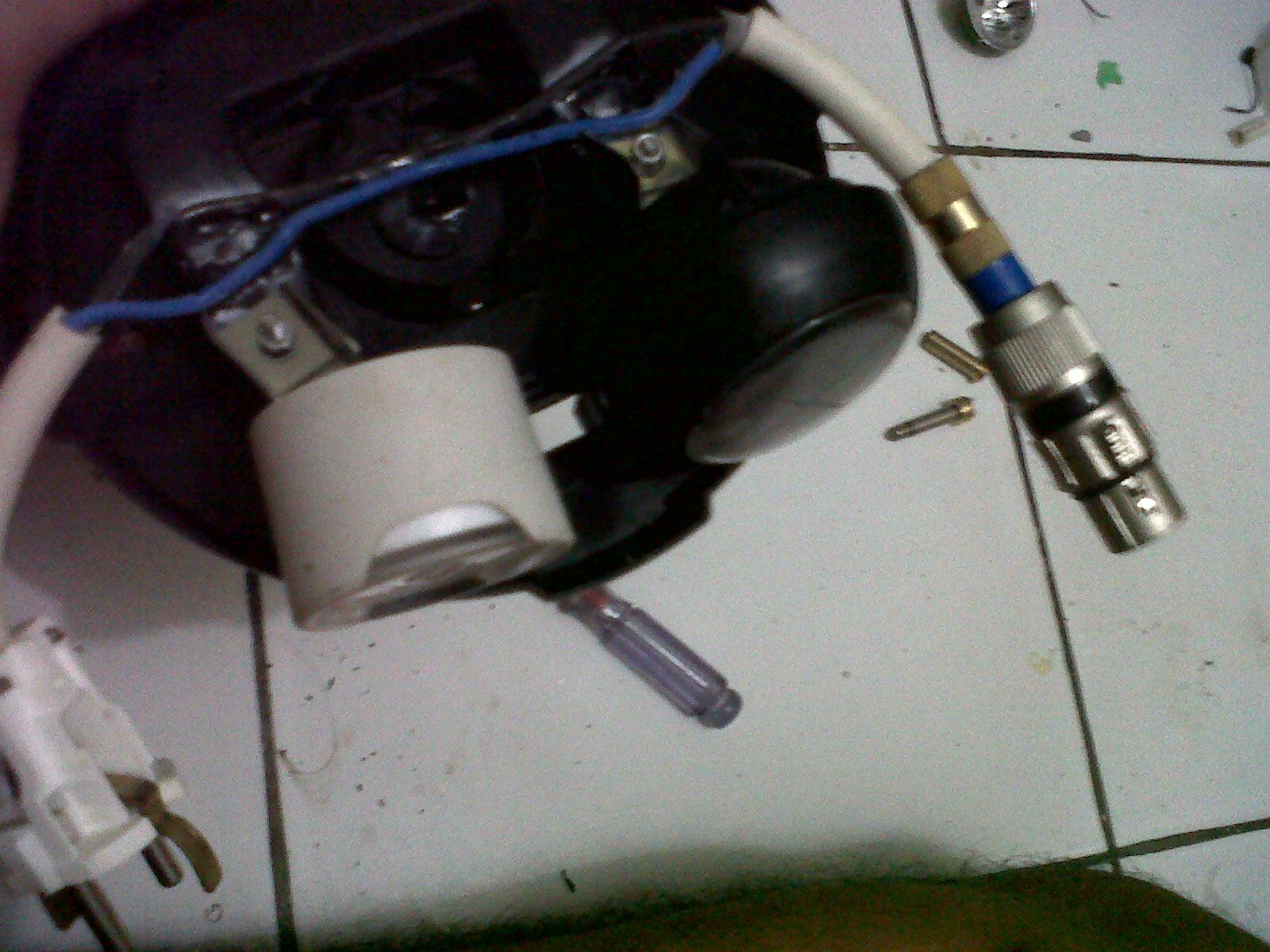 Build Junk Bot : 7 Steps - Instructables