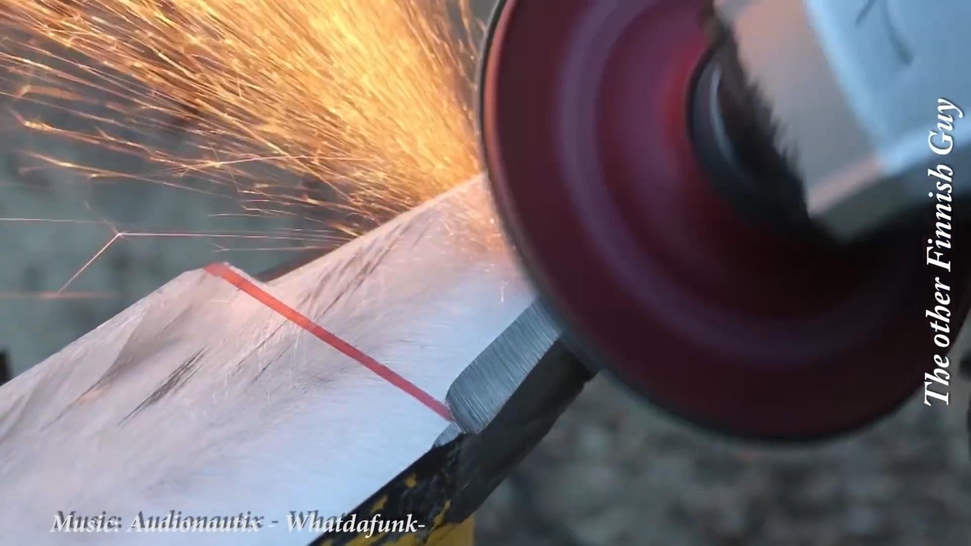 Making Aso / Railroad Track Anvil Using Angle Grinders. : 10 Steps ...