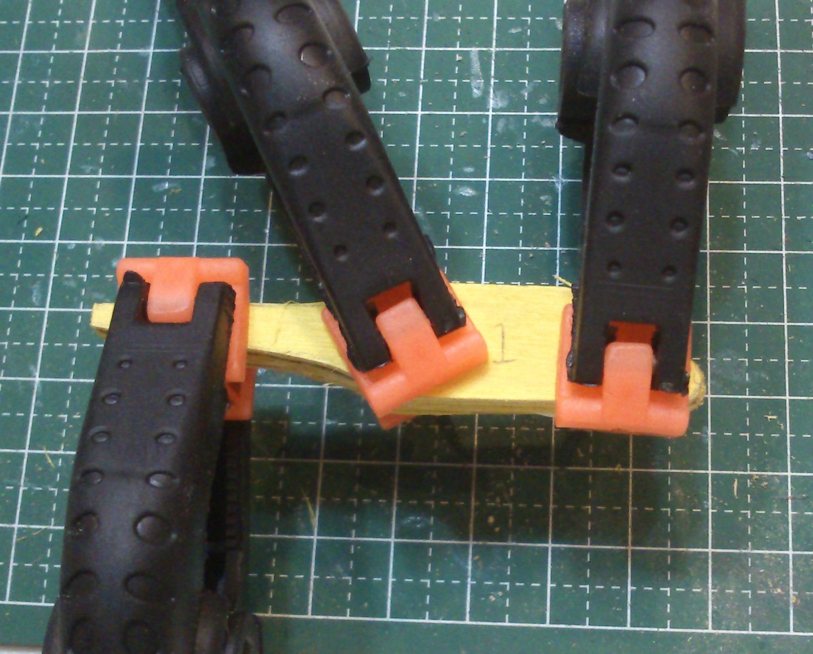 Mini AT-99 Scorpion Gunship From Avatar : 9 Steps (with Pictures ...