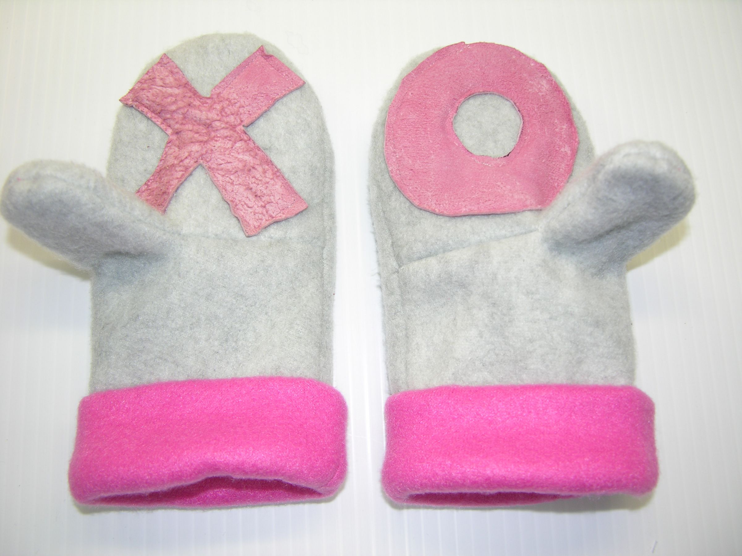 Valentine Heart and Hug Waterproof Mittens : 12 Steps (with Pictures ...