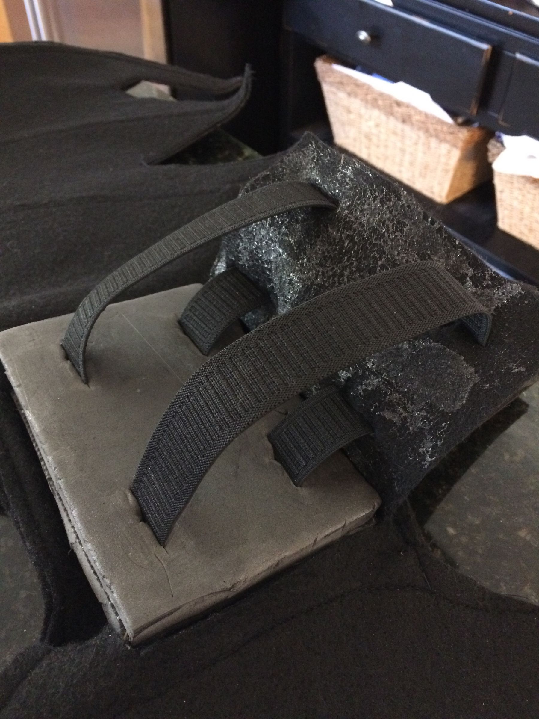 Easy Toothless Costume : 7 Steps (with Pictures) - Instructables