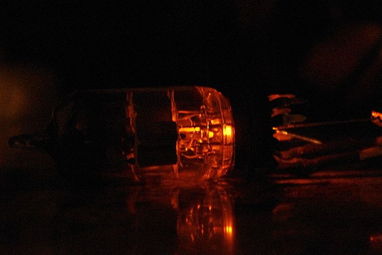 LED "Vacuum" Tubes : 13 Steps (with Pictures) - Instructables