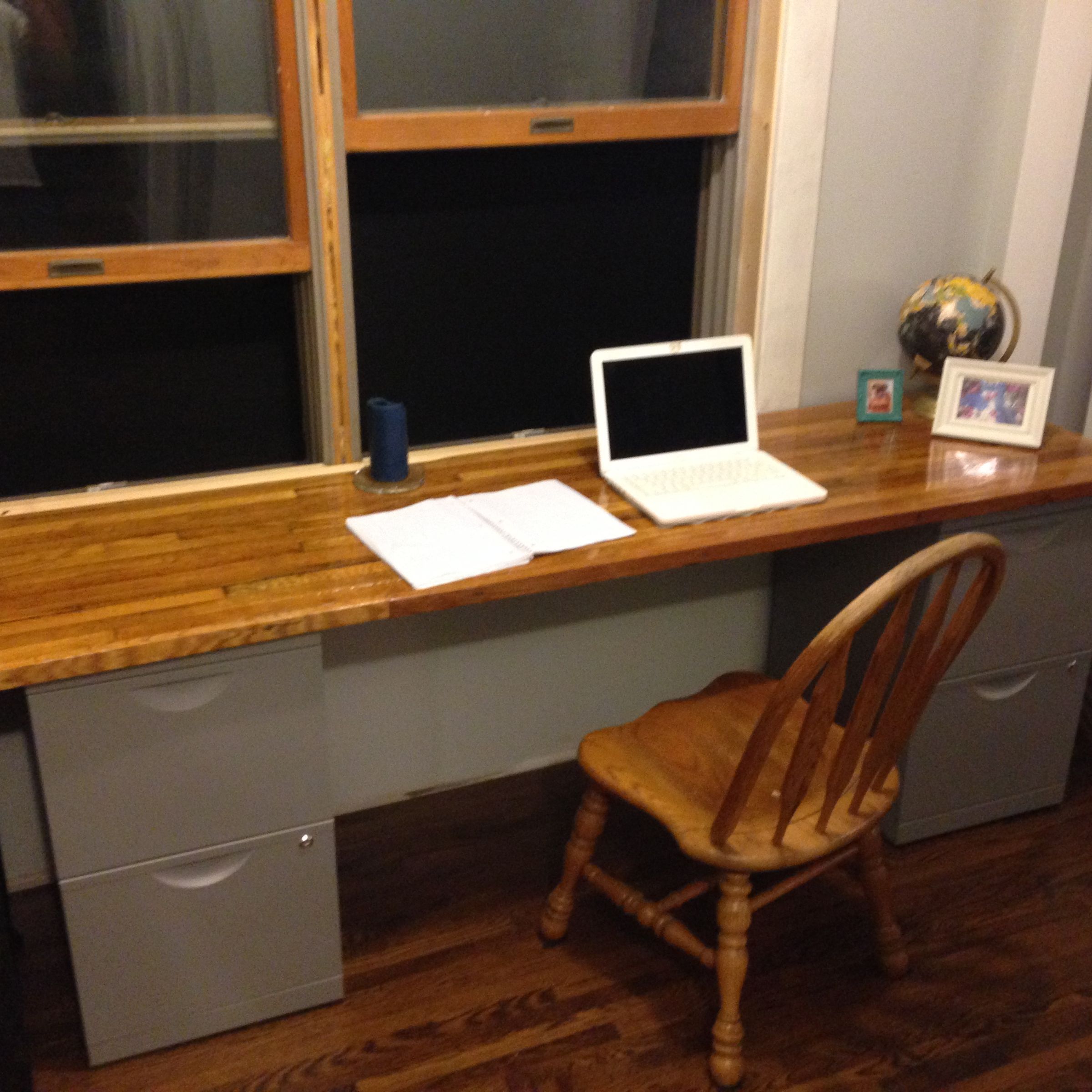 Red Oak Desk : 7 Steps (with Pictures) - Instructables