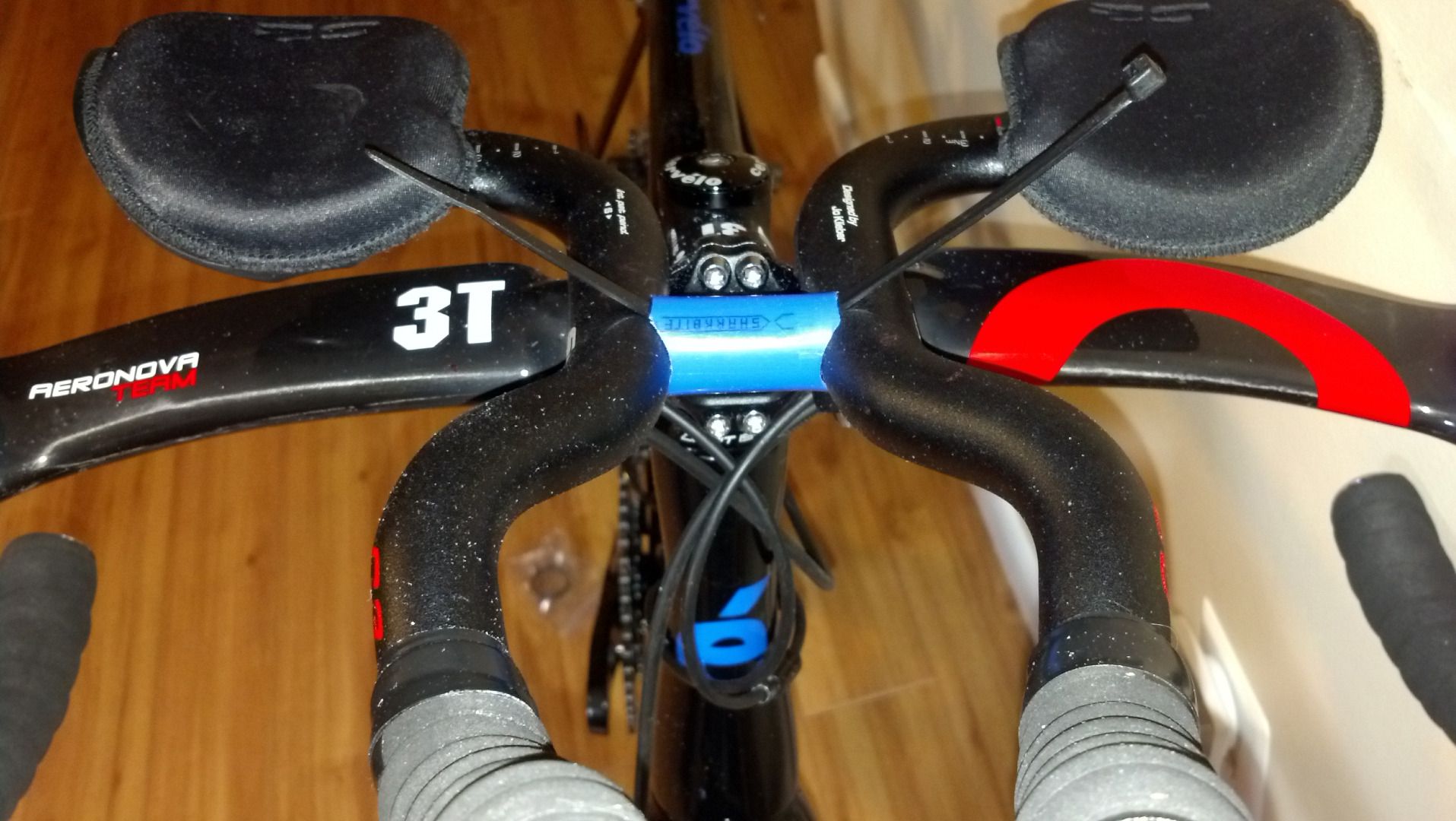 DIY Tri-bar Computer Mount : 7 Steps - Instructables