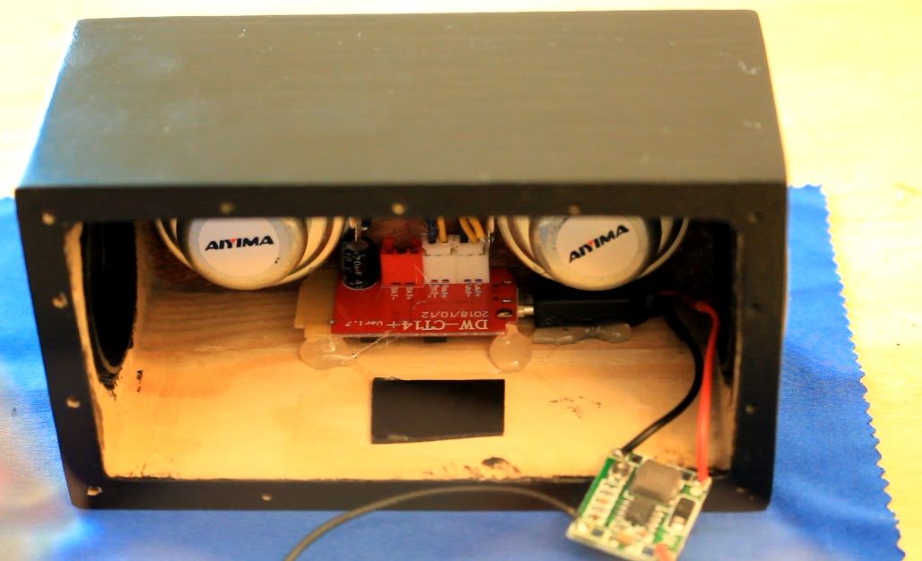 Mini Bluetooth Speaker Mega Bass : 13 Steps - Instructables