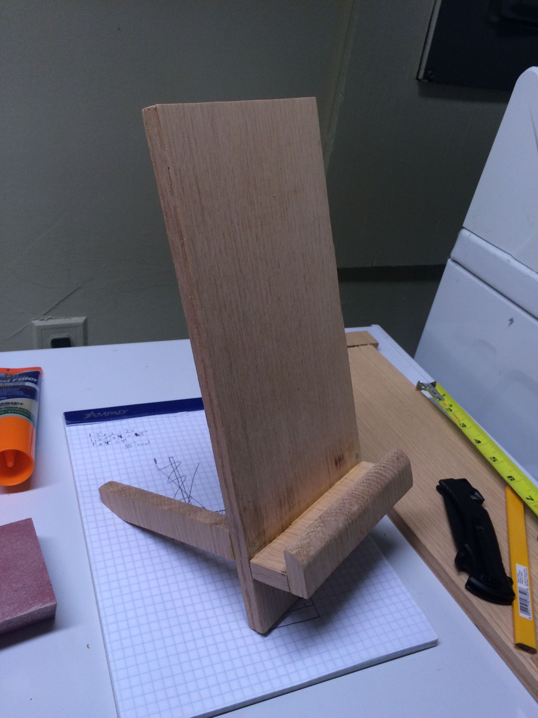 Simple Book Stand : 6 Steps - Instructables