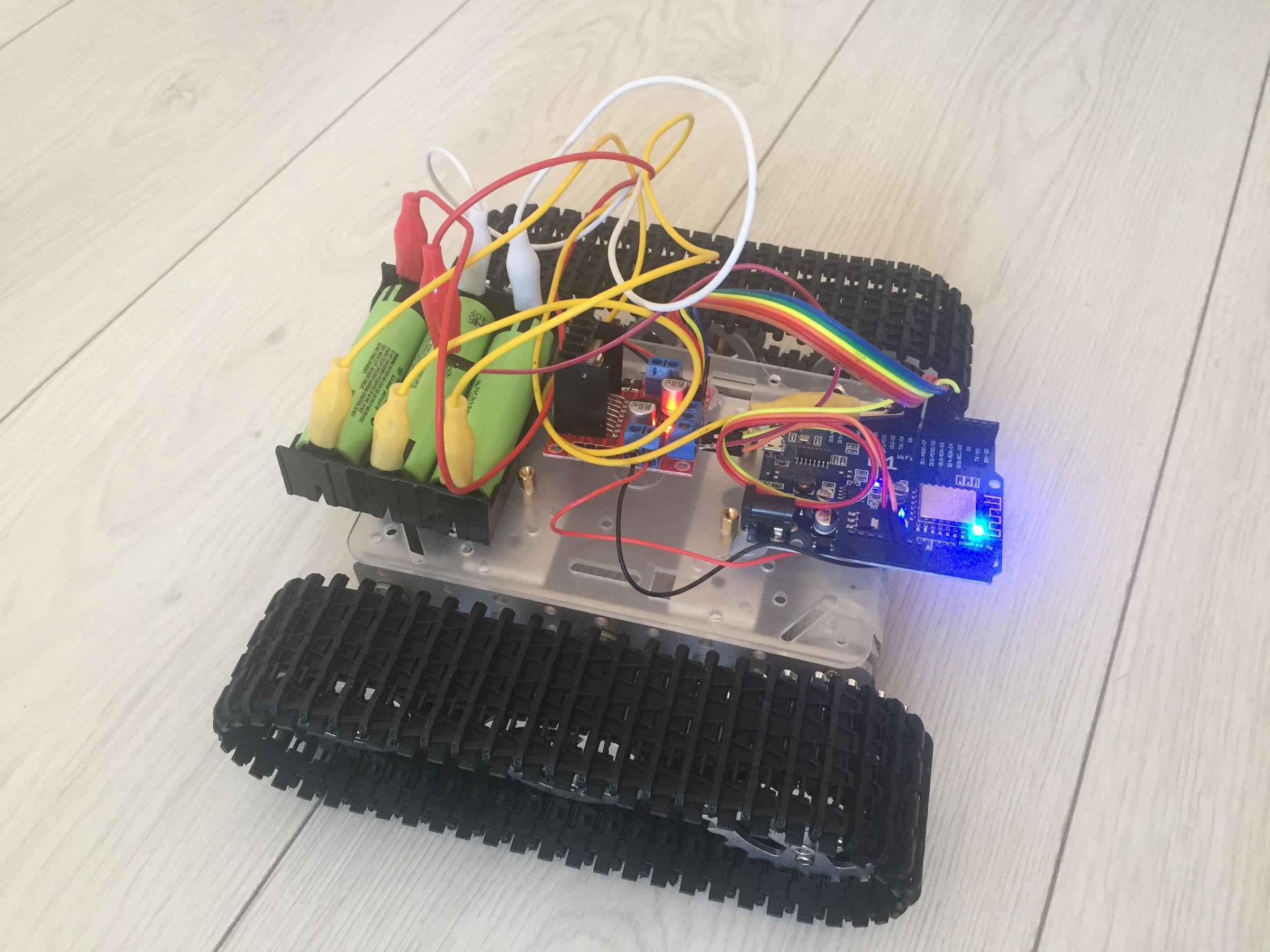 Wi-Fi Controlled Robot Using Wemos D1 ESP8266, Arduino IDE and Blynk ...