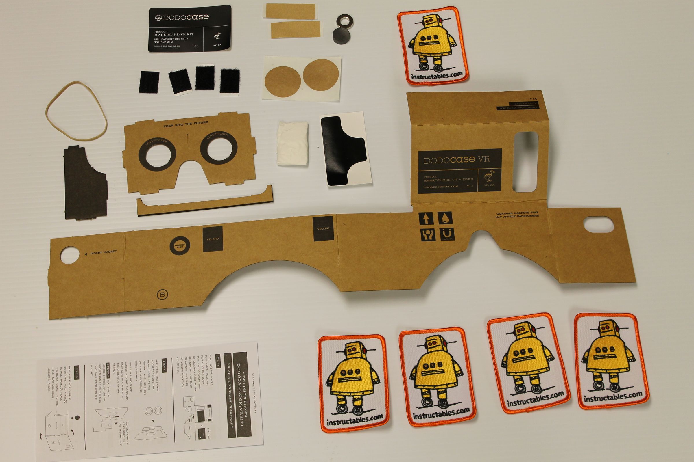 DodoCase Virtual Reality Goggles Instructable : 9 Steps - Instructables