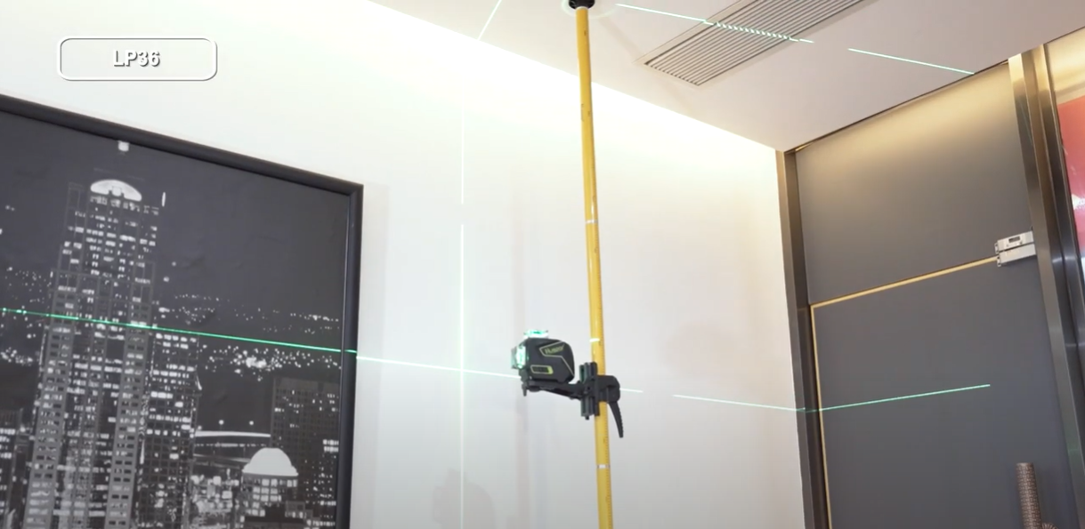 6 Steps to Learn How to Set Up a Tripod and Install the Level : 6 Steps ...