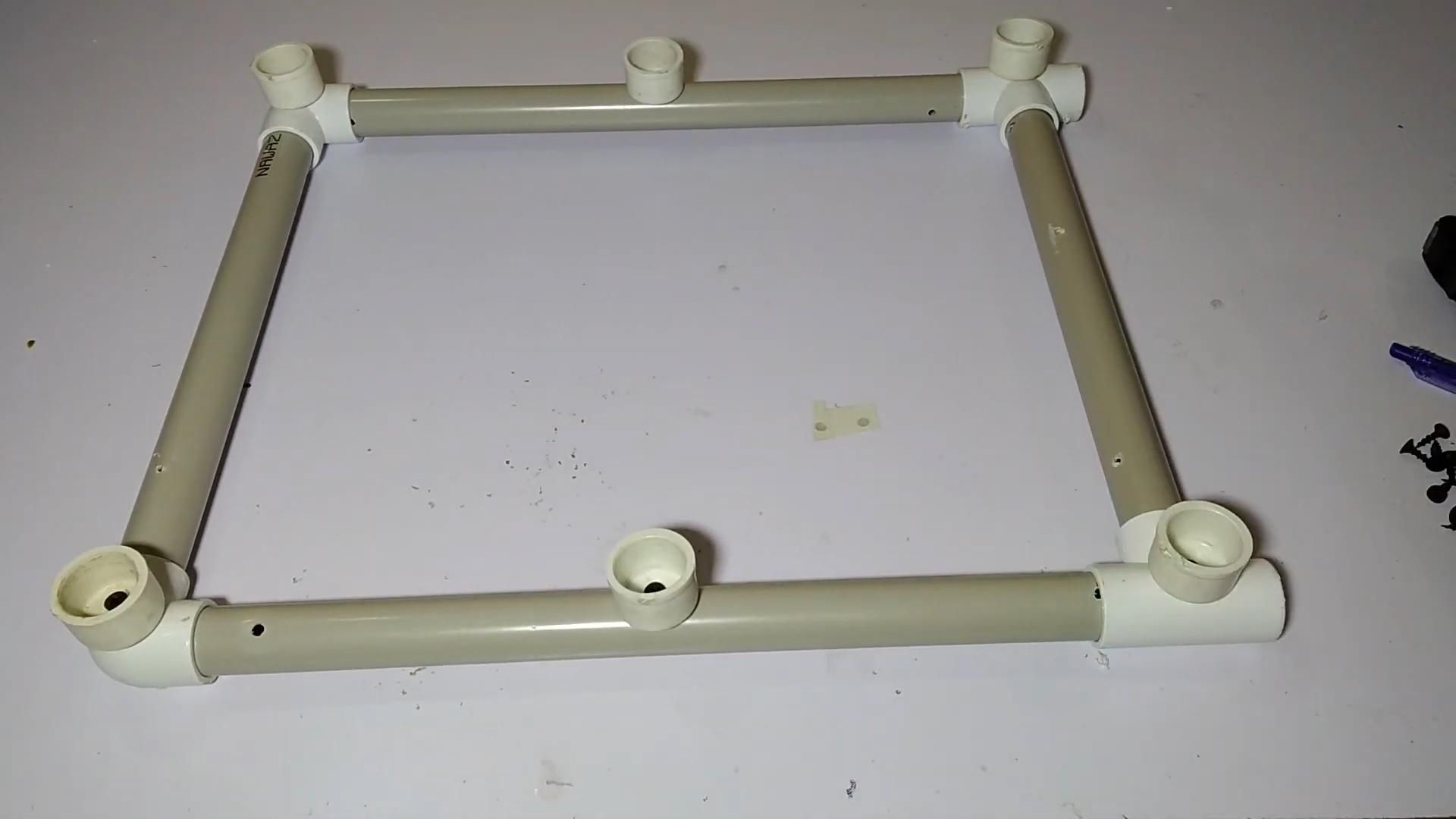 How to Make Shoes Stand With PVC Pipes : 4 Steps (with Pictures ...