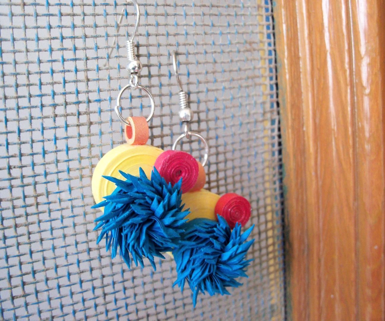 Fringed Paper Quilling Earrings : 6 Steps (with Pictures) - Instructables