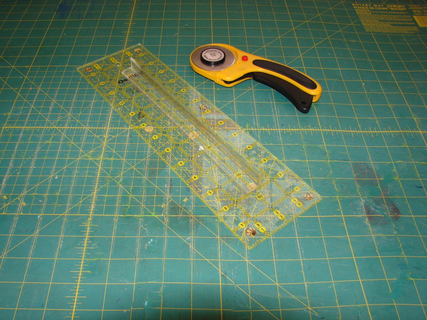 Recycled Plastic Bag Bib : 8 Steps - Instructables
