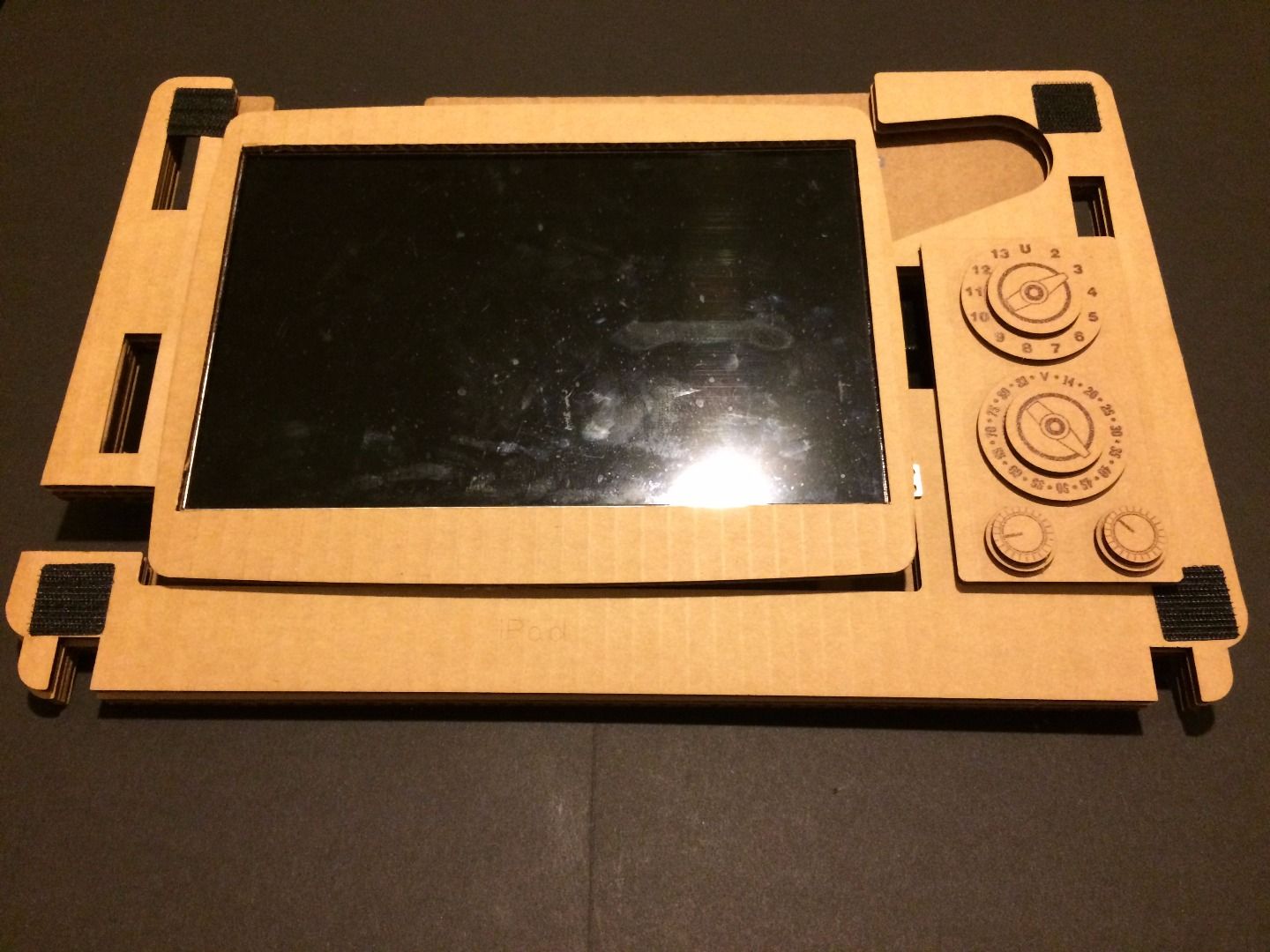 Battery Operated Cardboard HDMI Retro TV Stand for Your Raspberry Pi ...