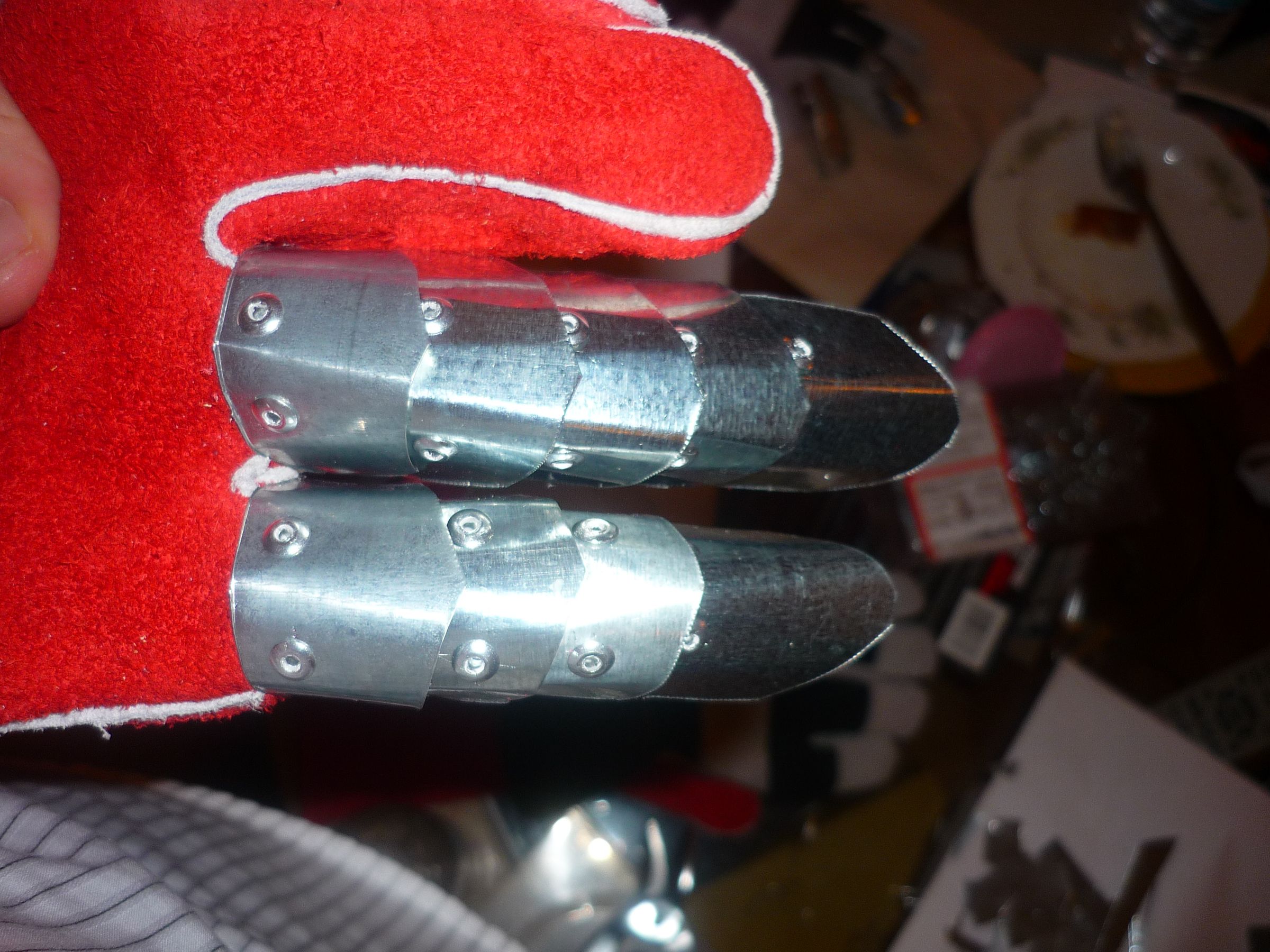 Building a Medieval Gauntlet : 11 Steps (with Pictures) - Instructables