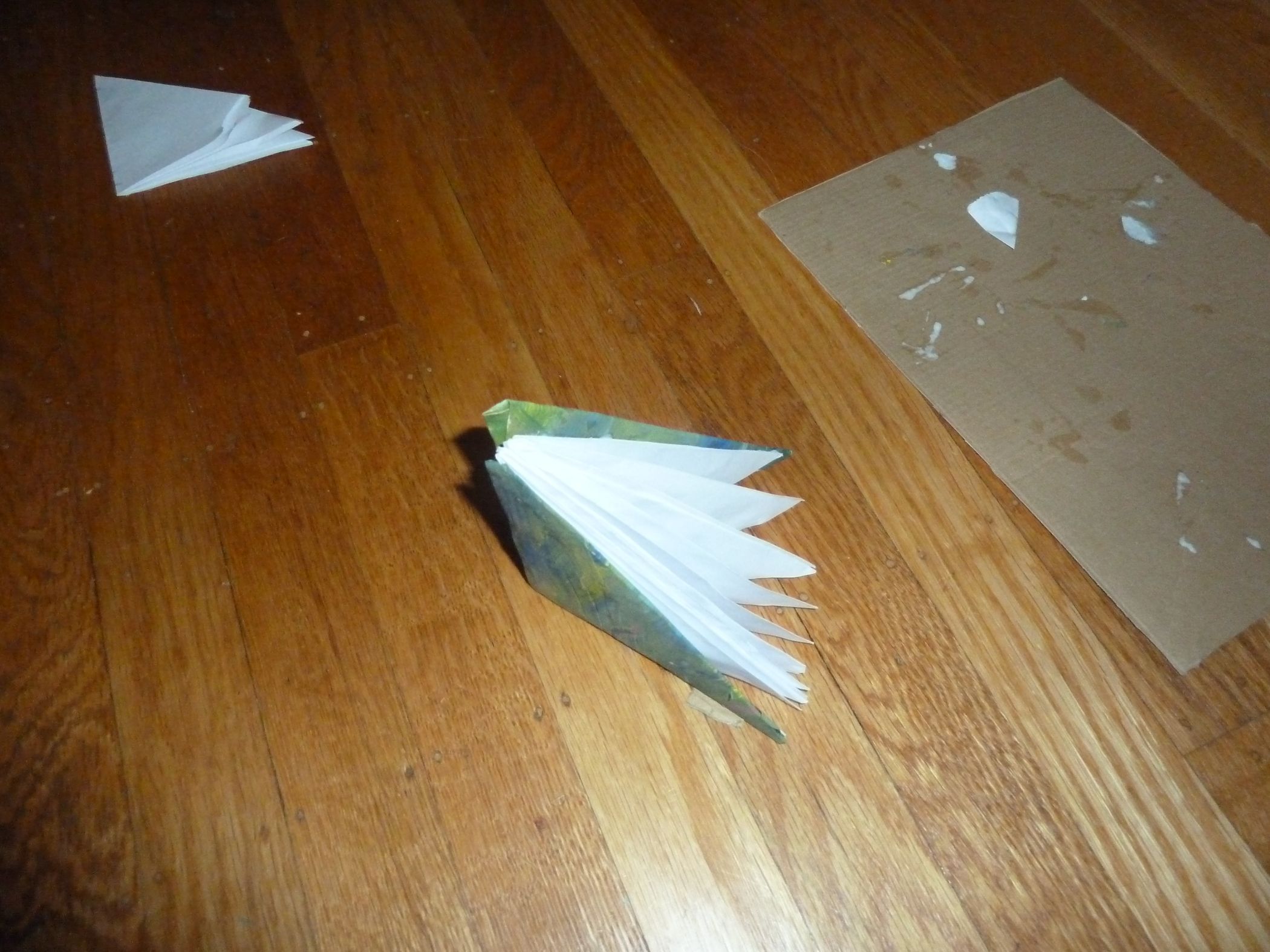 Make Your Own Hard Cover Triangle Book! : 6 Steps - Instructables