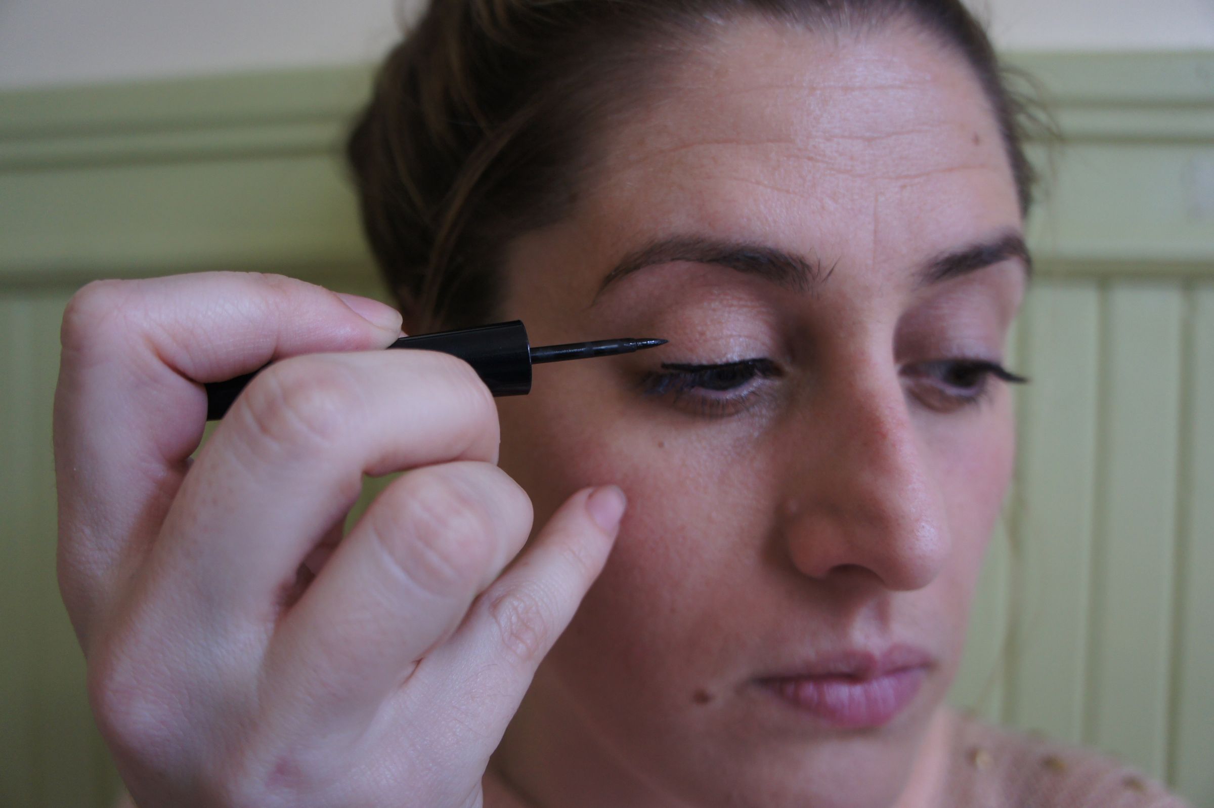 Cat Eyeliner : 7 Steps (with Pictures) - Instructables