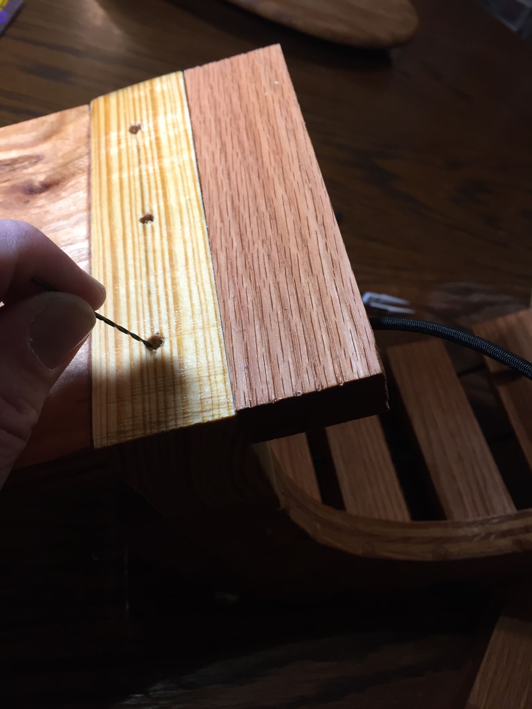 Bungee Cord Book Shelf : 5 Steps (with Pictures) - Instructables