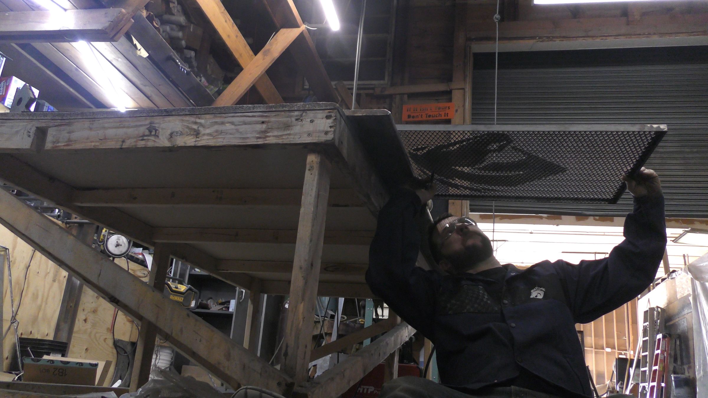 Stud Mounted Sign With 3D Printed Letters : 17 Steps (with Pictures ...