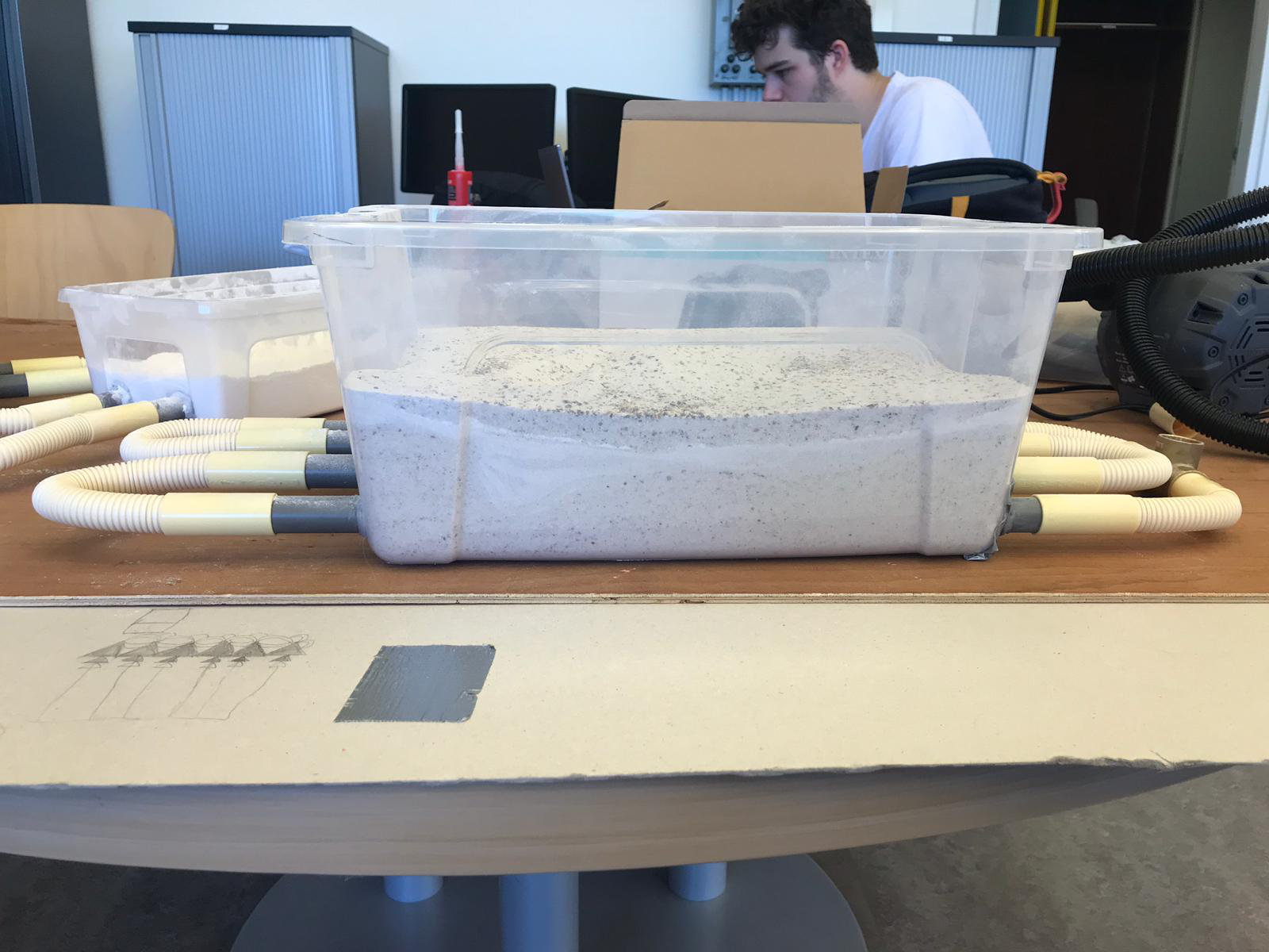 Fluidised Sand Bed Demo : 6 Steps - Instructables