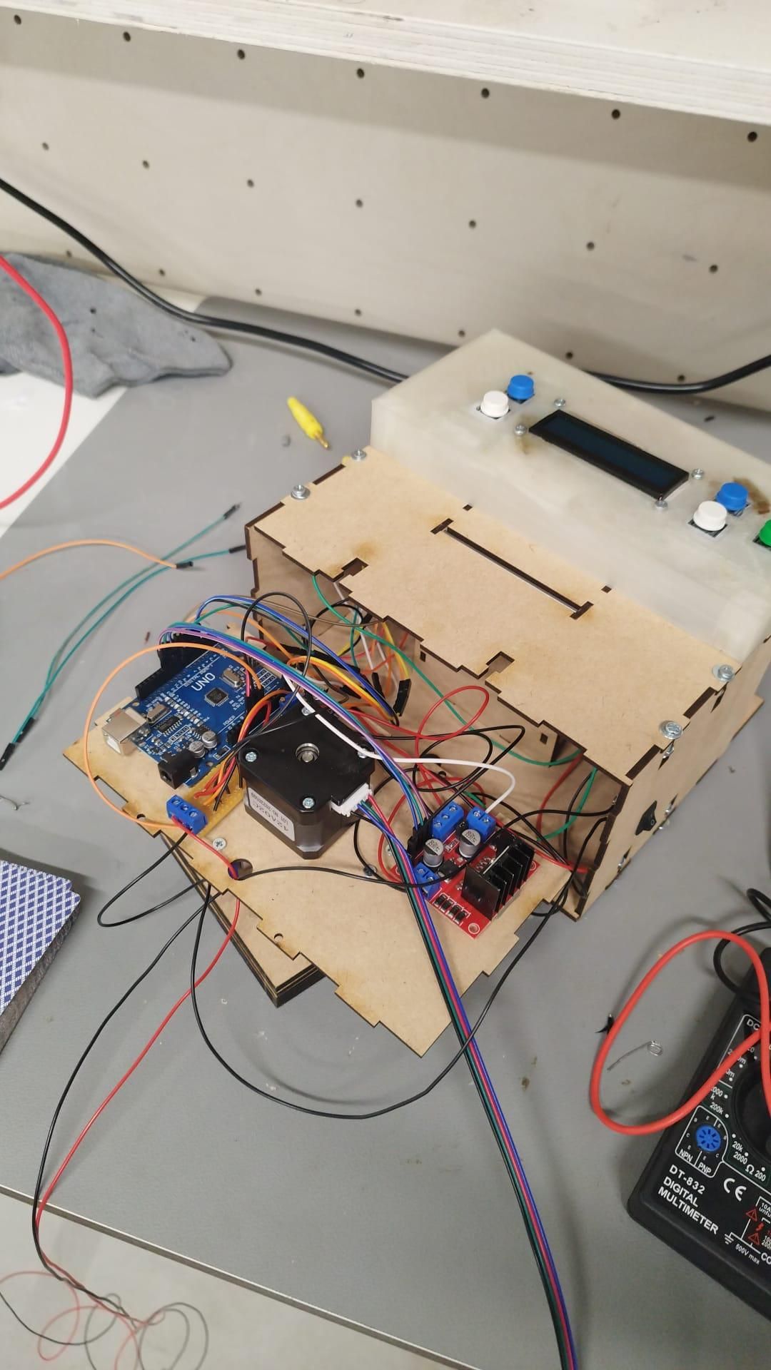 Automatic Card Dealer and Shuffler : 11 Steps (with Pictures ...